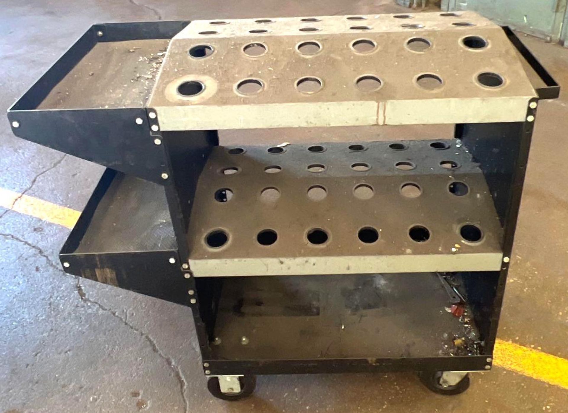 Loading Fee: $20 Lot of (2) Cat 40 Taper Carts Lista and Kennametal ...