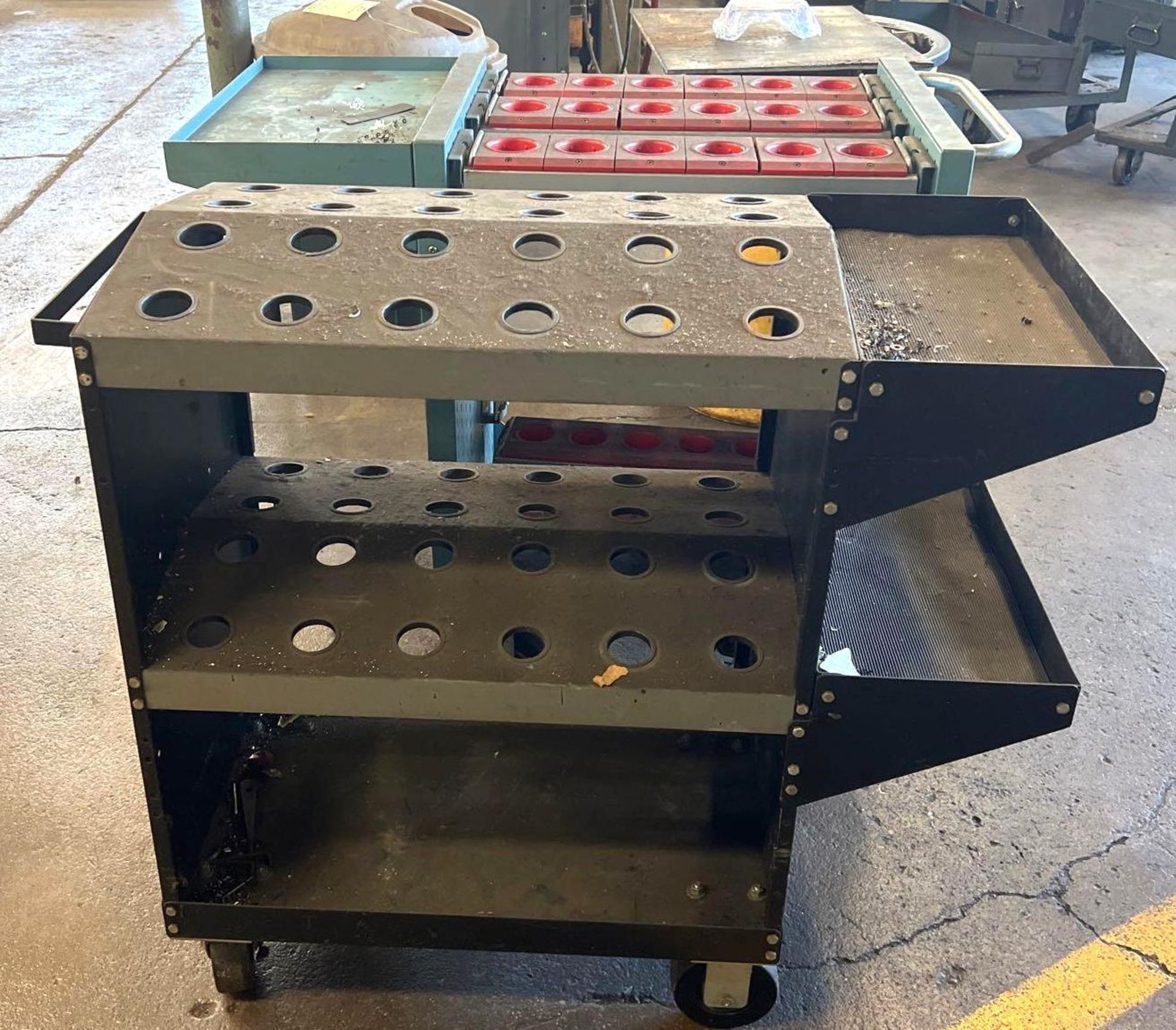 Loading Fee: $20 Lot of (2) Cat 40 Taper Carts Lista and Kennametal ...