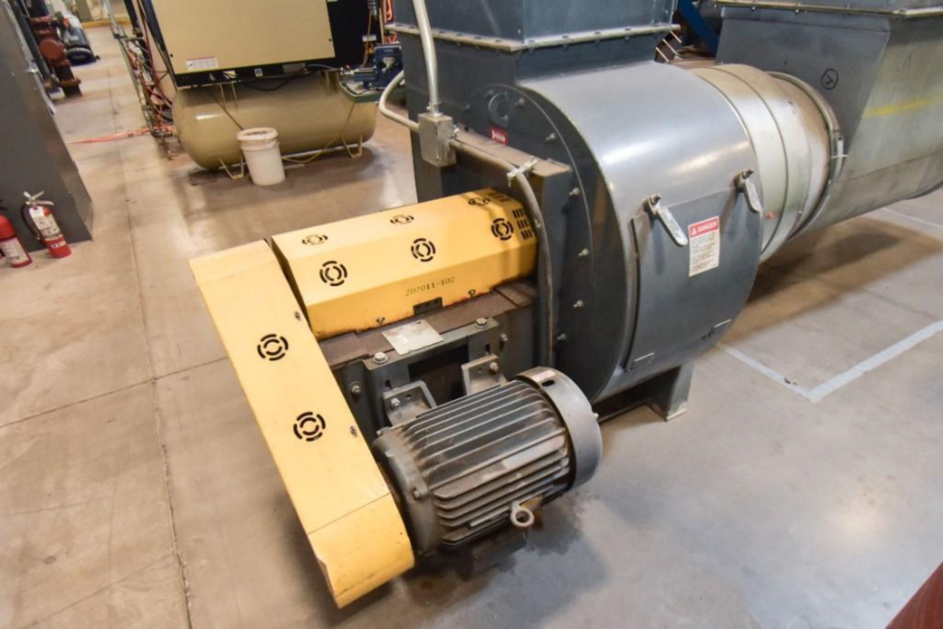 1- Donaldson Torit Dust Collection System DE04-32 w/ blower Model: DE04 ...
