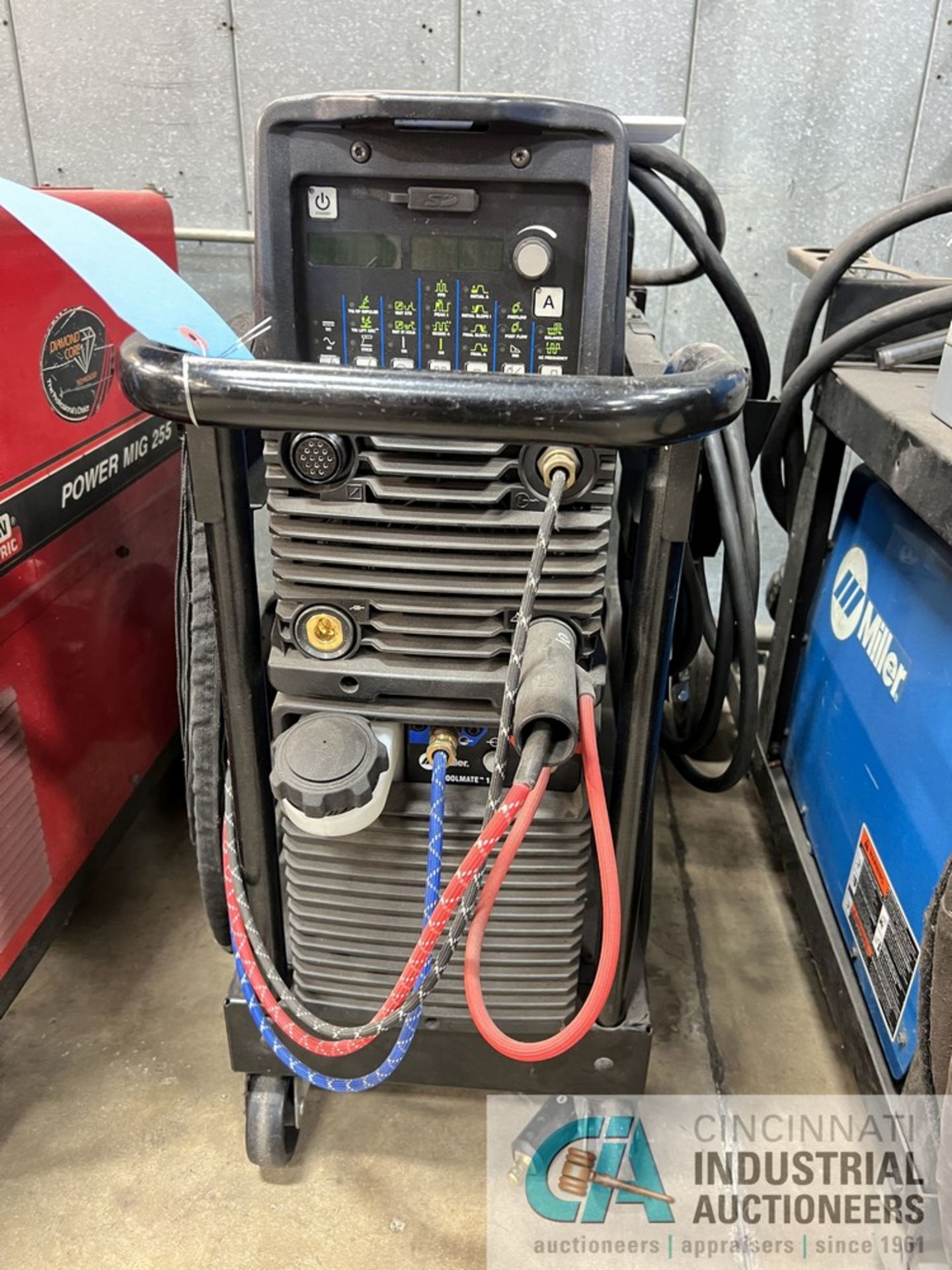 280 AMP MILLER DYNASTY 280 WELDER; S/N MK060796L, WITH CHILLER