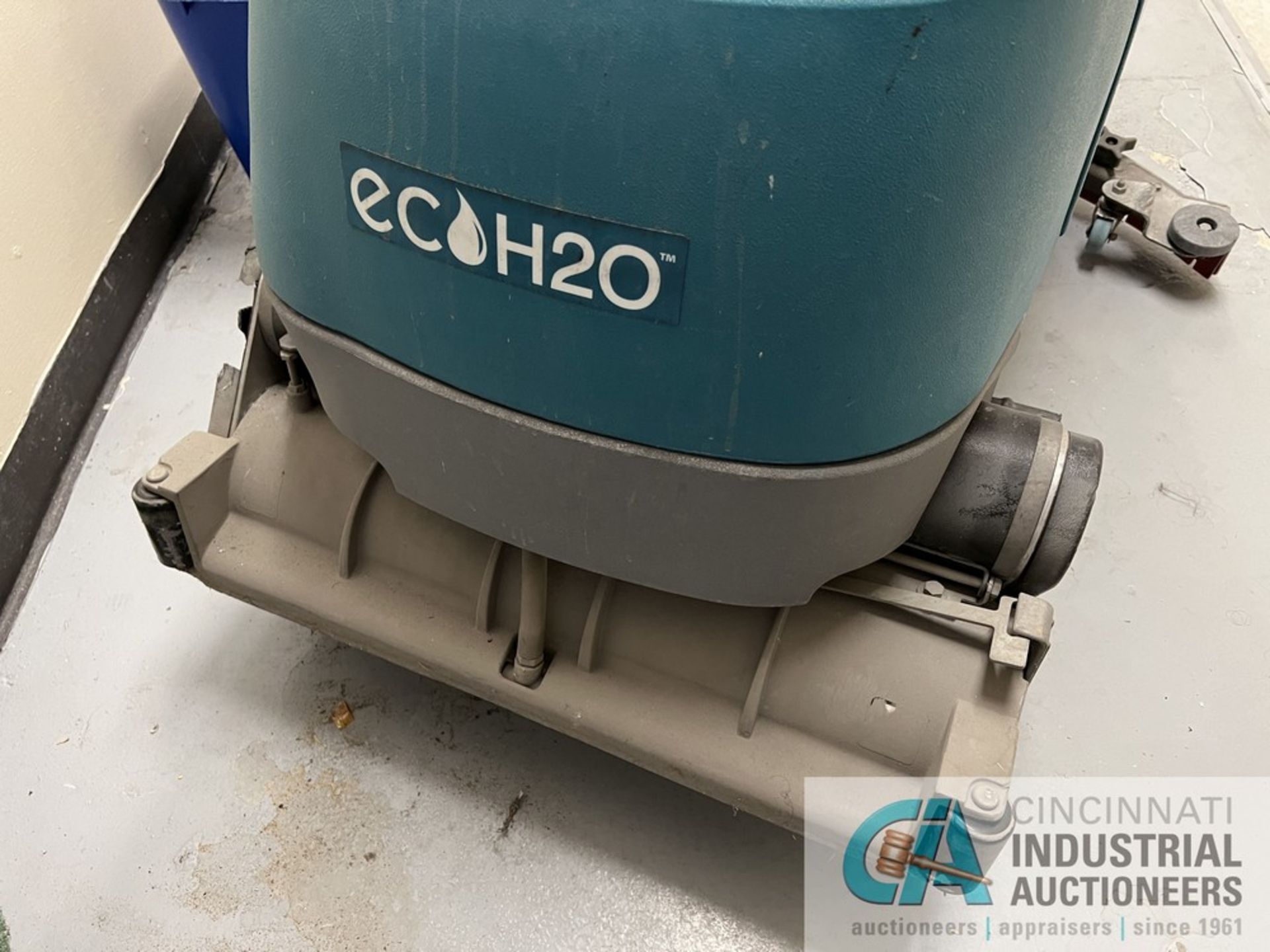 TENNANT MODEL T5 ECOH20 WALK BEHIND ELECTRIC FLOOR SCRUBBER (HALL BATH)