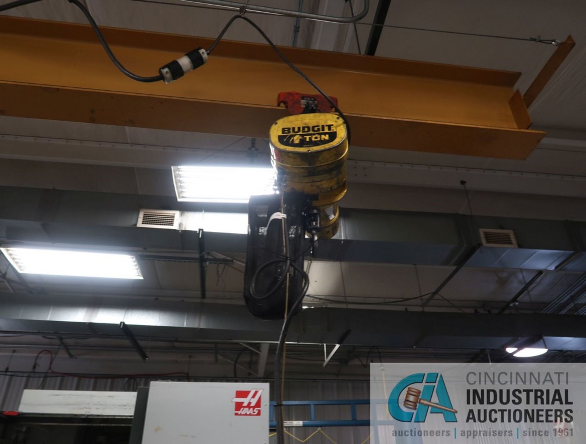 1 TON CAPACITY X 18' ARM (APPROX.) GORBEL FREE-STANDING JIB CRANE WITH ...