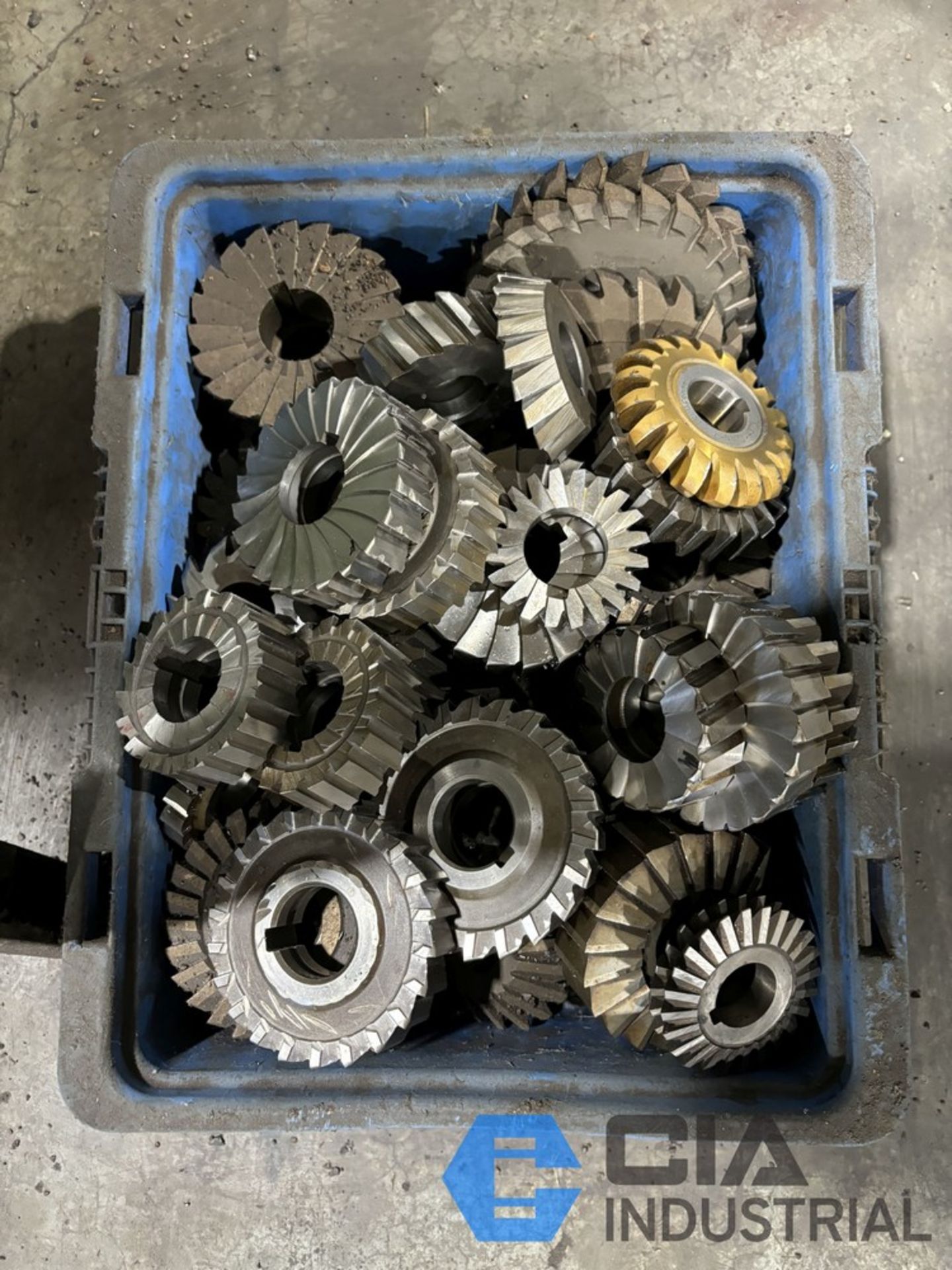 (LOT) HORIZONTAL MILL CUTTERS