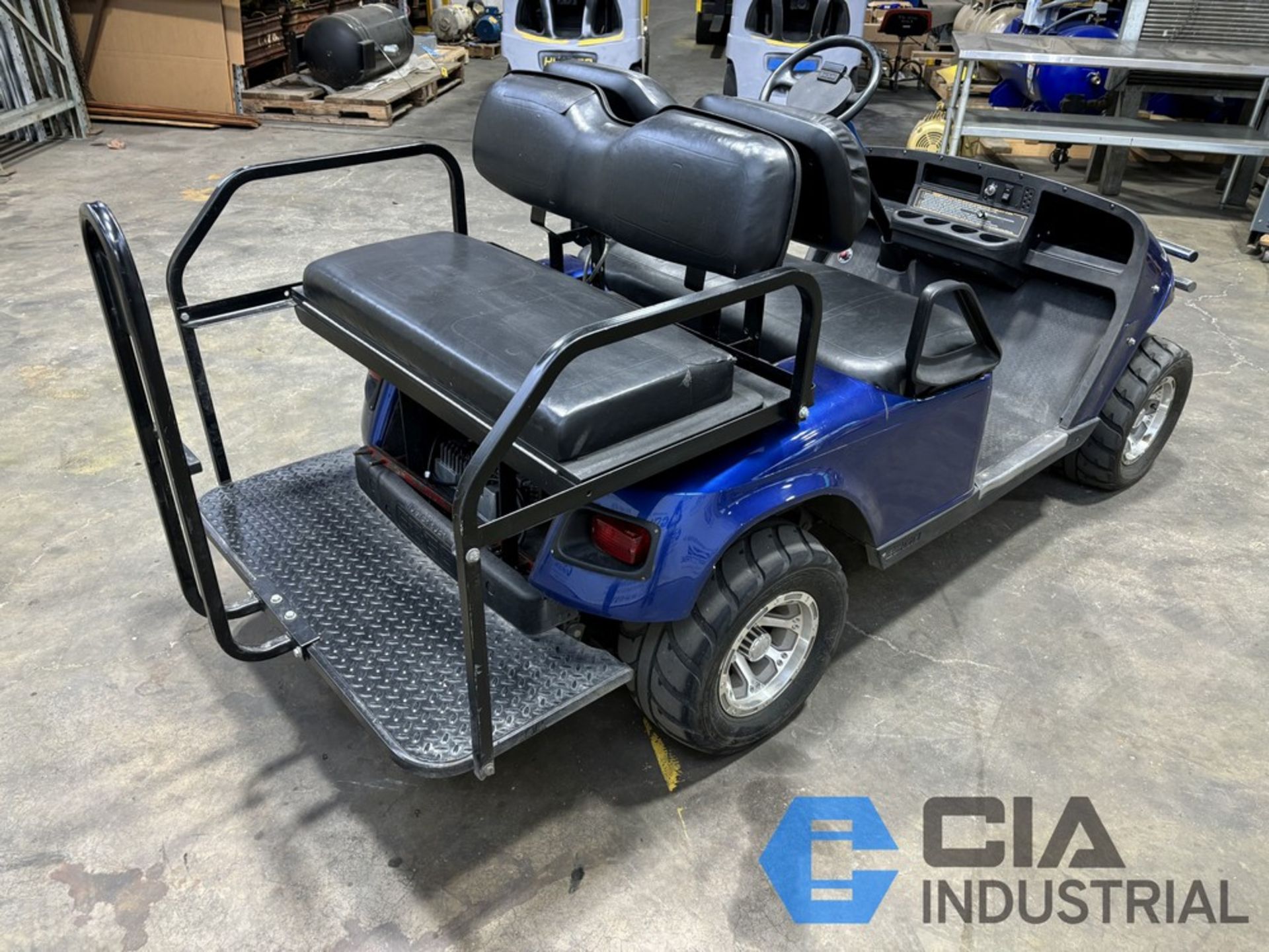 E-Z-GO MODEL TXT FREEDOM 4-PERSON ELECTRIC GOLF CART; S/N 2673601, 36 ...