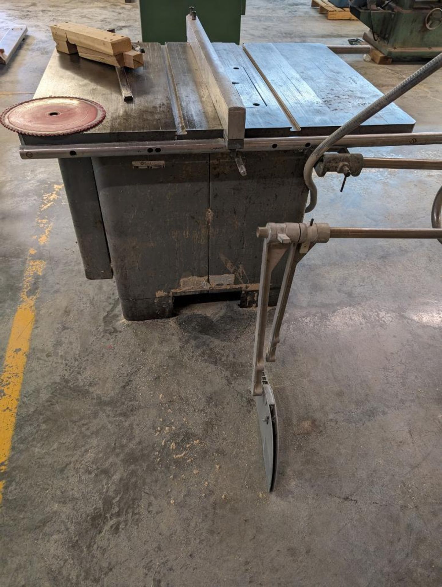 Delta/Rockwell 12" x 14" table saw
