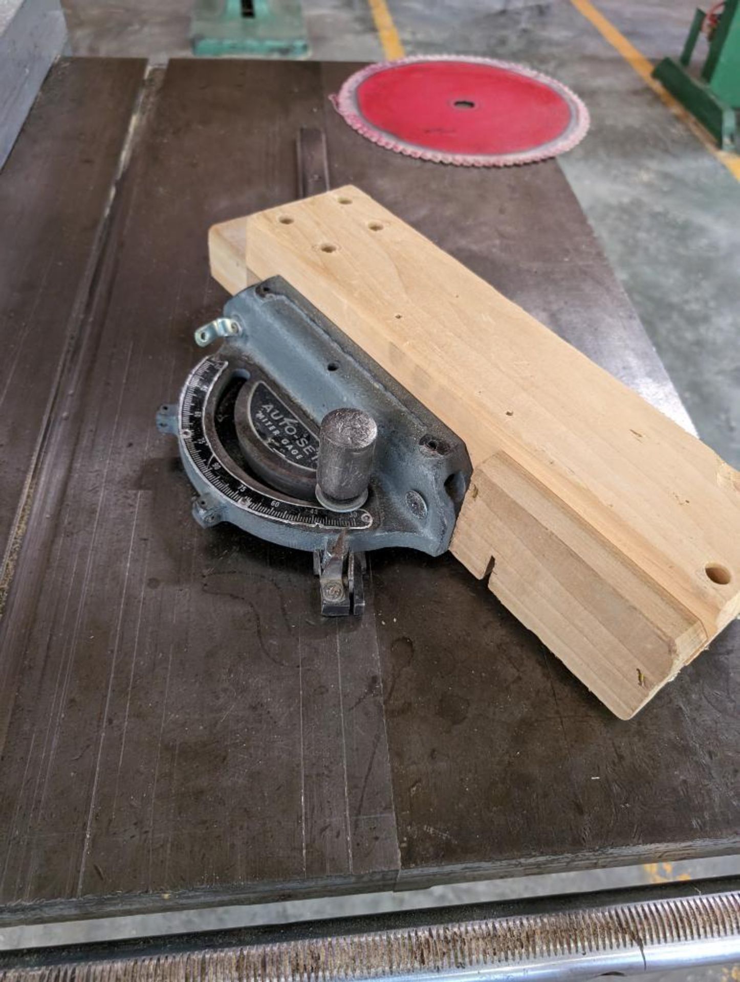Delta/Rockwell 12" x 14" table saw
