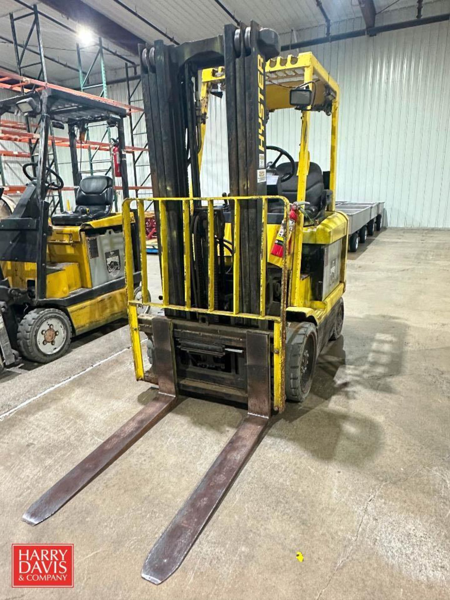 Hyster 4,950 LB Capacity 36 Volt Electric Fork Truck, Model: E50XM-27 ...