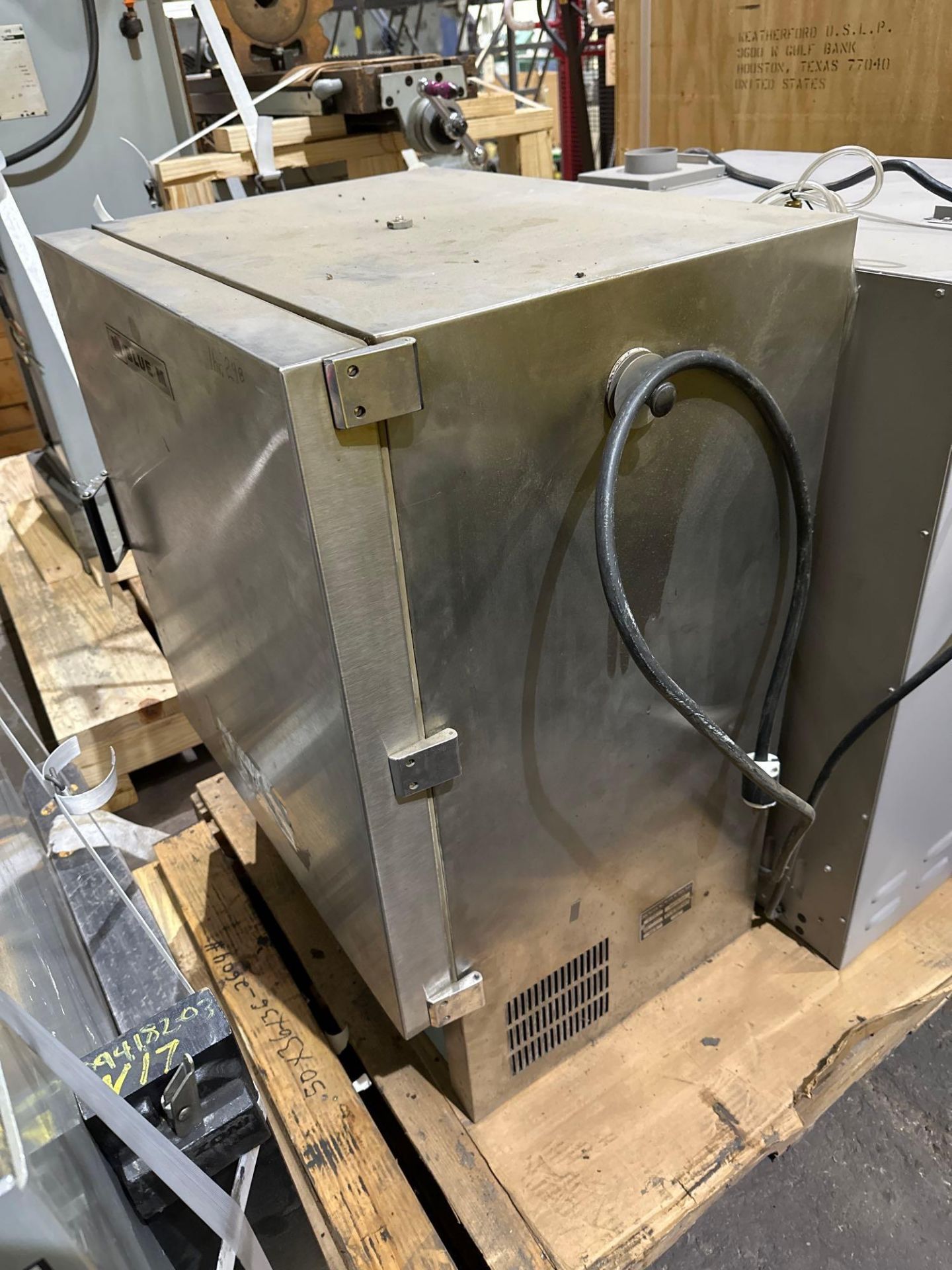 { Group of lots: 186, 187 } Blue M Oven Model: 0V-510A-2, S/N: 0V3 ...