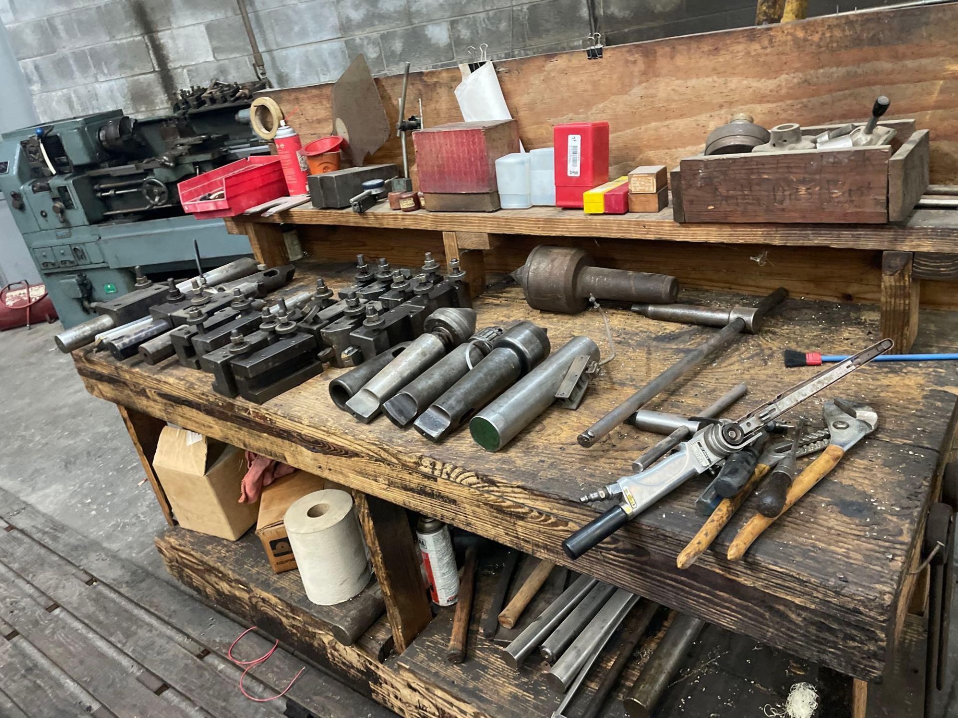 Kingston Heavy Duty 30 Lathe, 30" x 120" capacity, Model HR3000, S/N ...