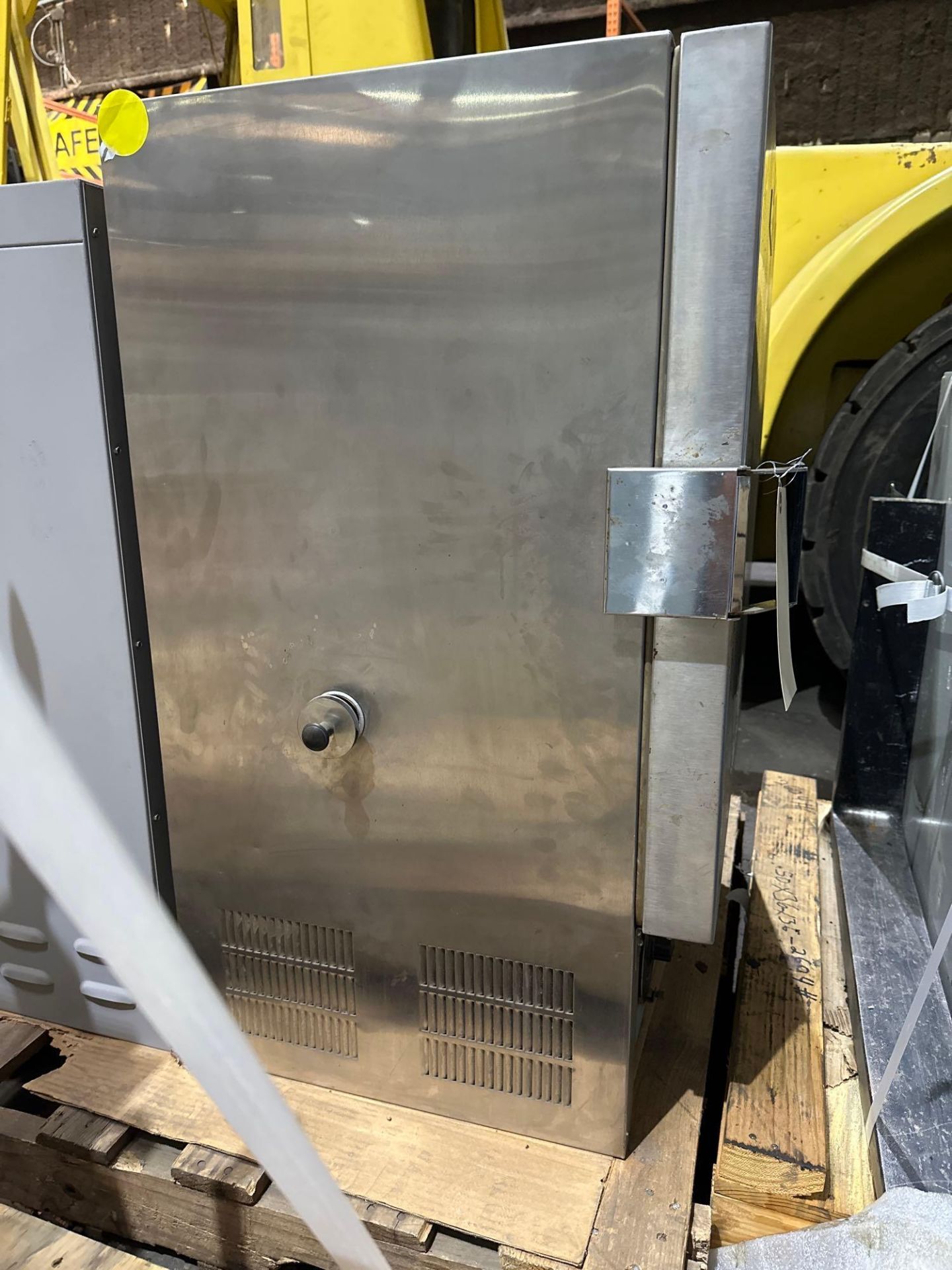 { Group of lots: 186, 187 } Blue M Oven Model: 0V-510A-2, S/N: 0V3 ...