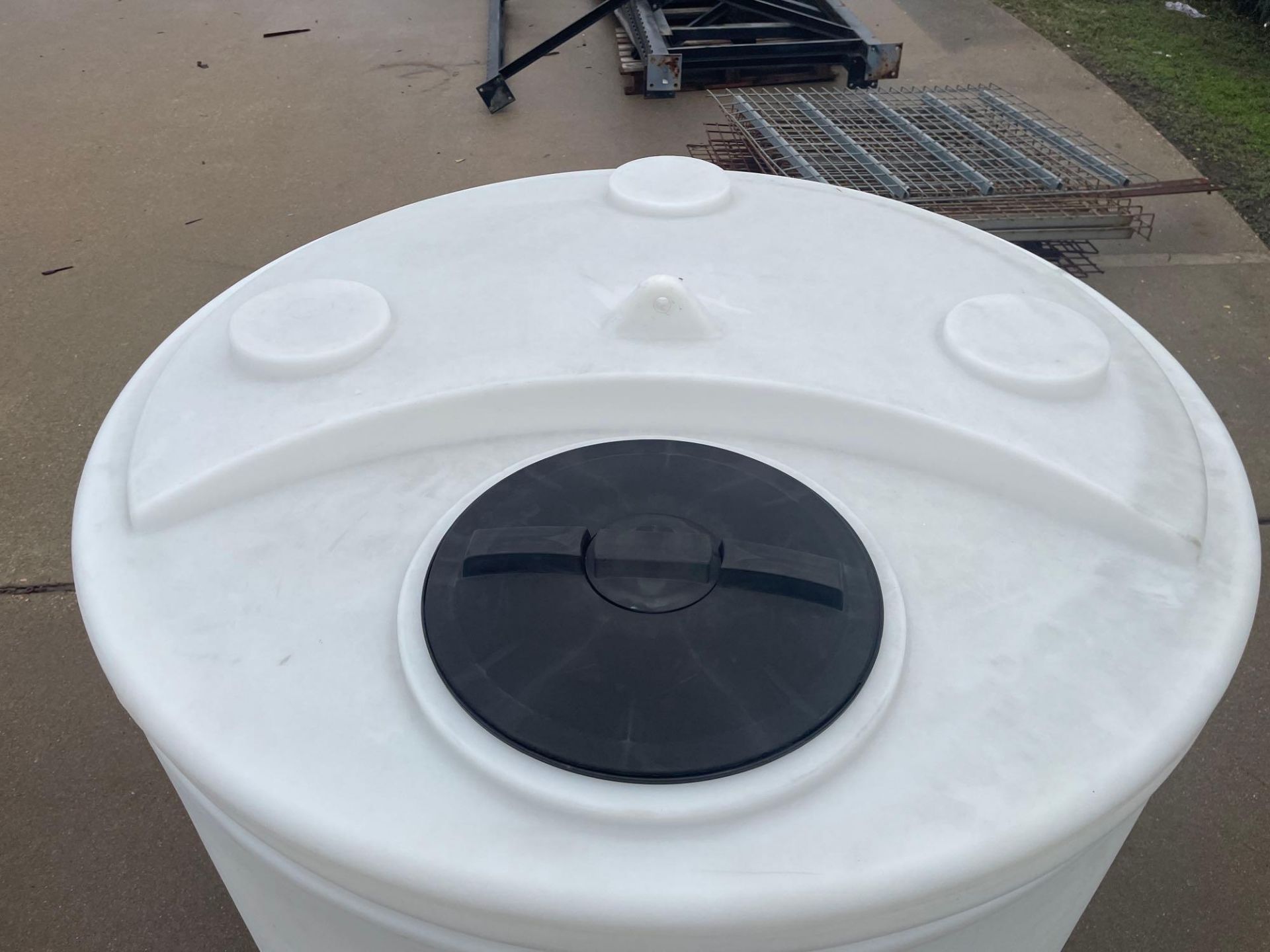 300 Gallon Double Wall Water Tank. Location 1: 4303 South Drive Houston ...