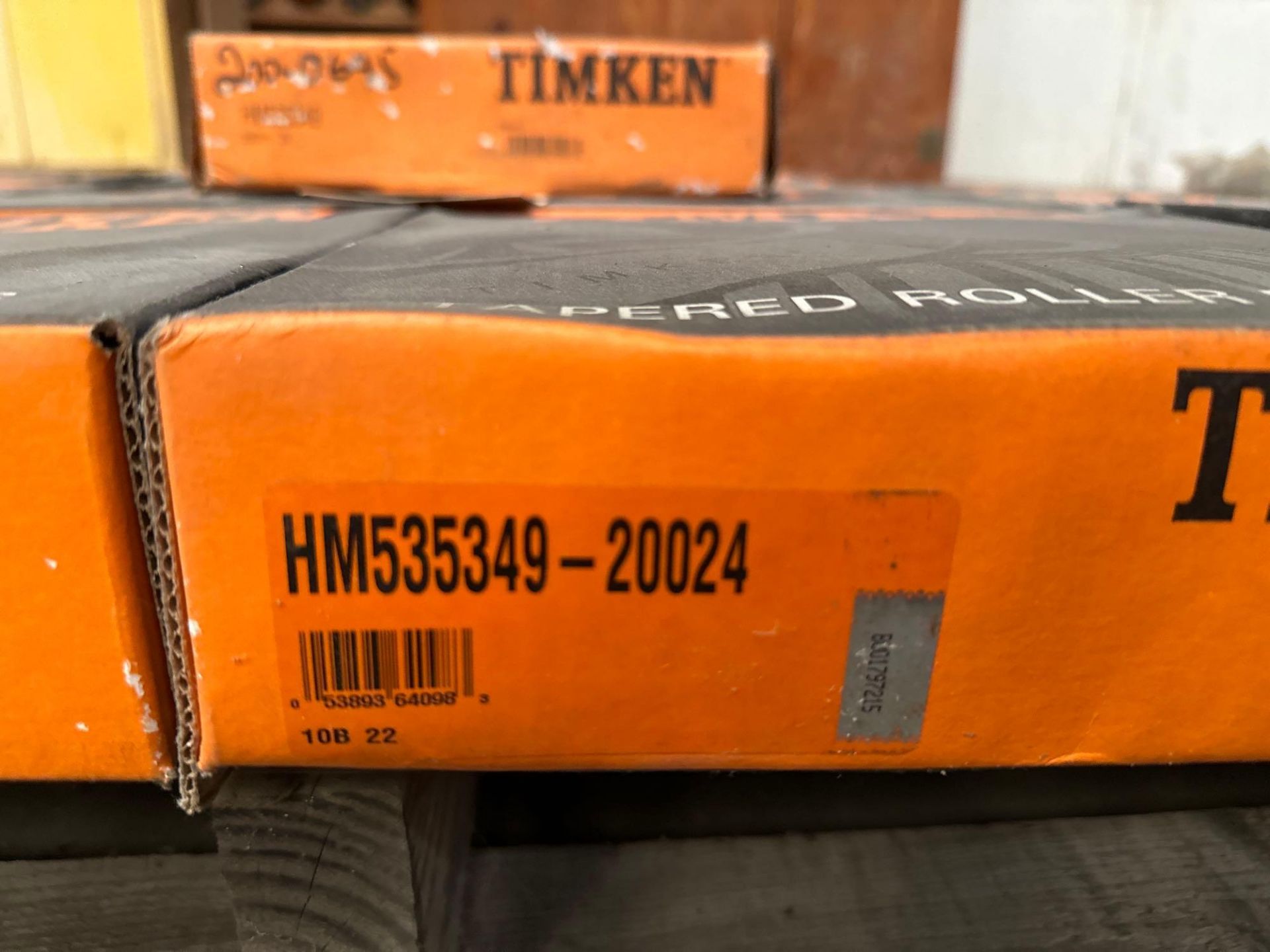 Lot of 17 Timken Tapered Roller Bearing Cone - 6.7500 in Bore, 2.6250 ...