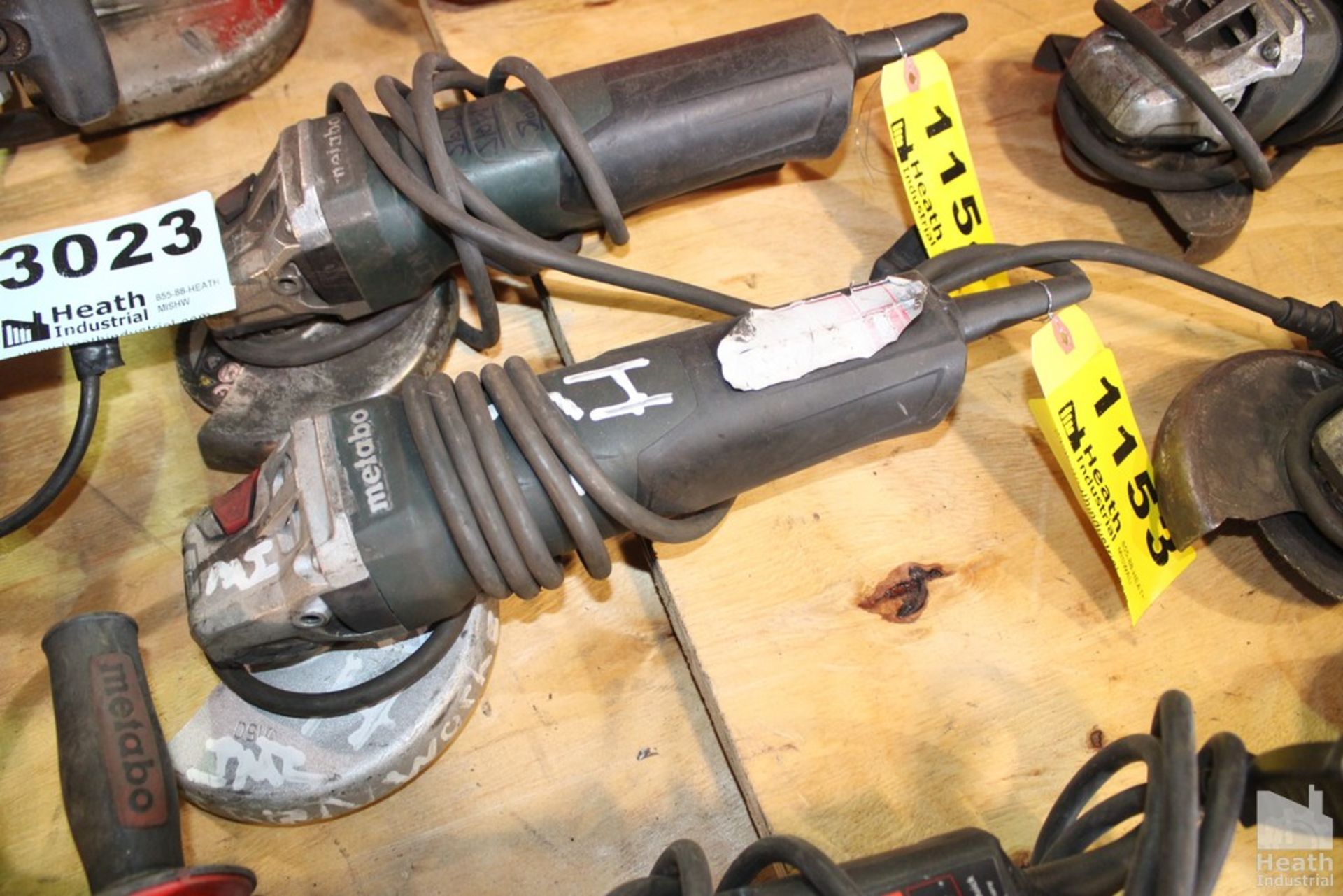 METABO 4-1/2" ANGLE GRINDER
