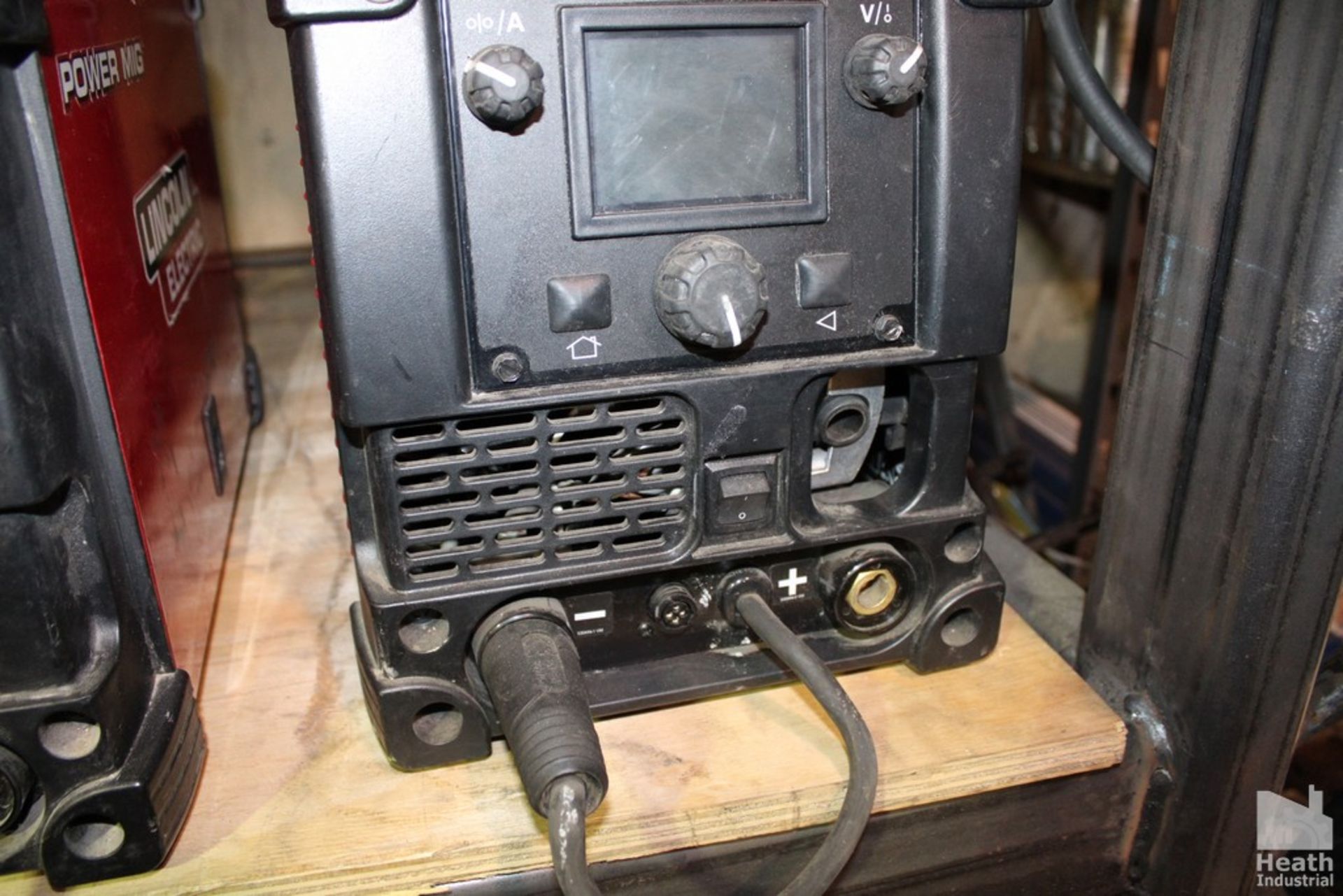LINCOLN ELECTRIC POWER MIG 210 MP WIRE FEED WELDER