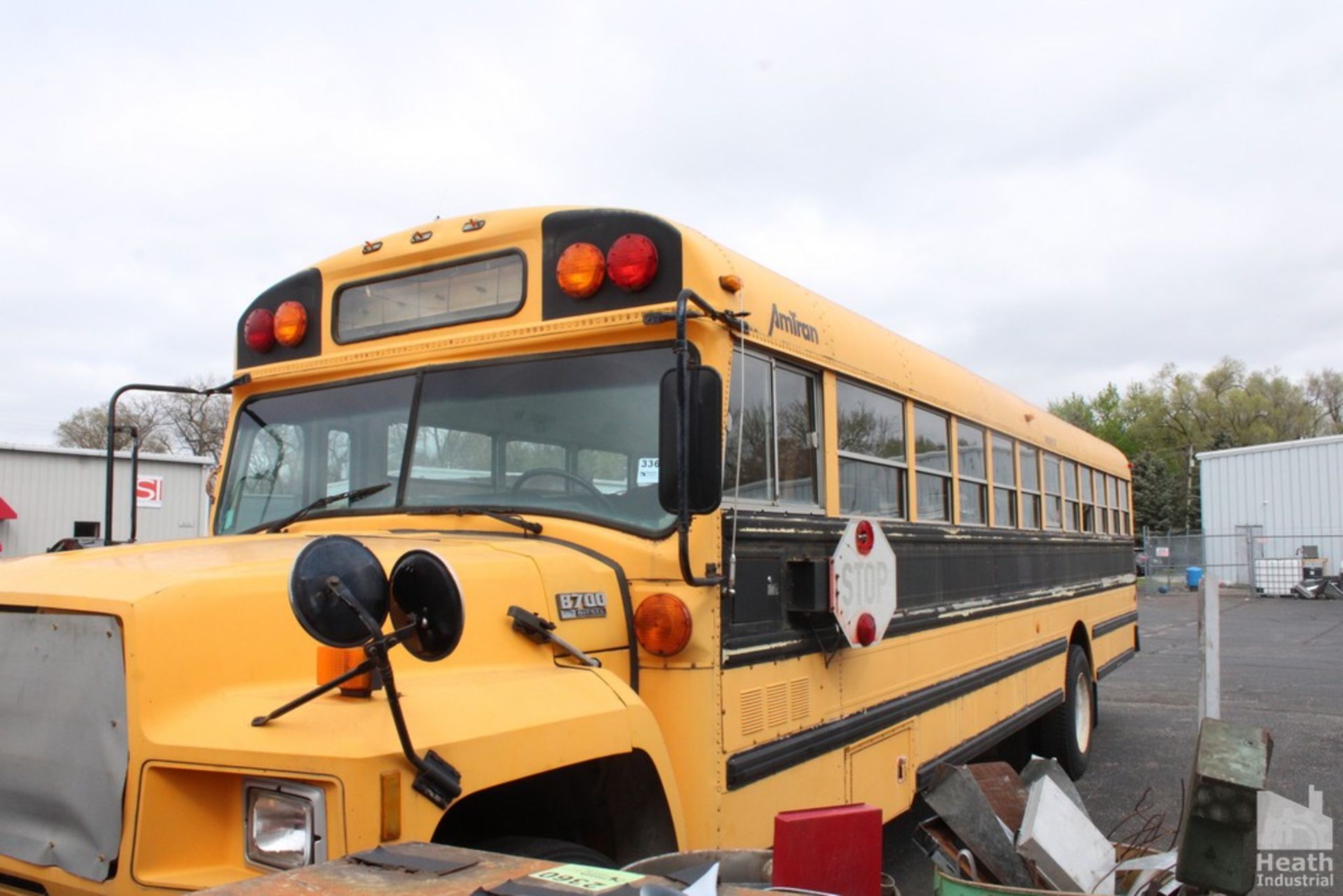 FORD B700 SERIES SCHOOL BUS | AMTRAN SS-29 BUS BODY | 8 ROW BENCH ...