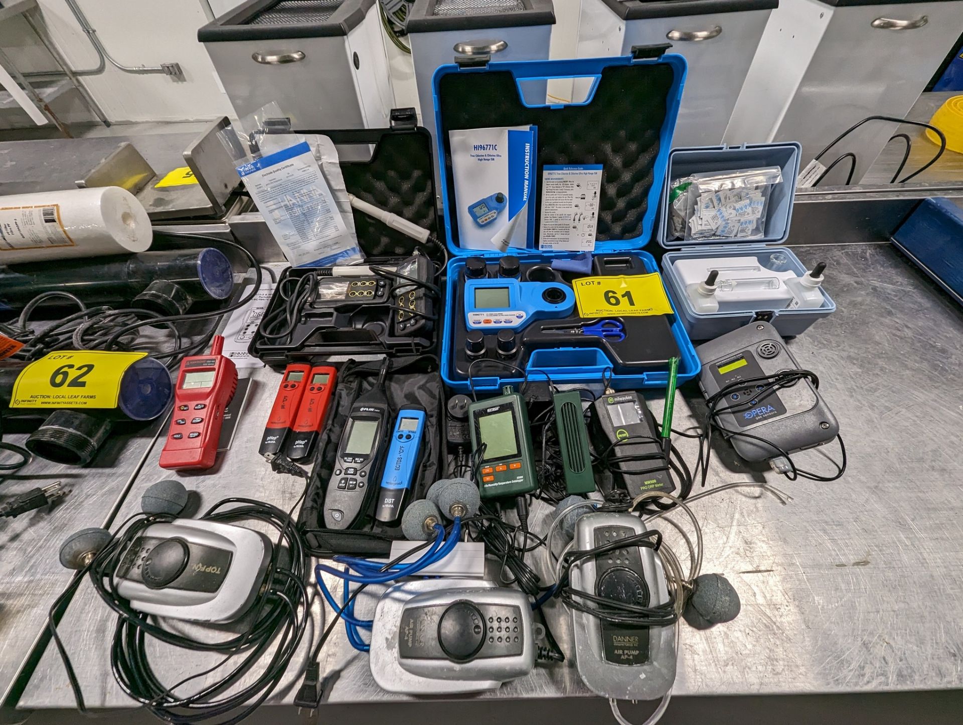 LOT OF ASST. TEST UNITS, HANNA INSTRUMENTS HI 9813-6 PORTABLE PH / EC ...
