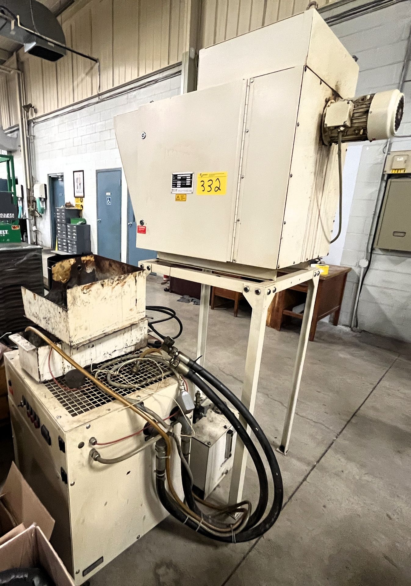 STUDER S32 CNC CYLINDRICAL GRINDER, FANUC 160I-T CNC CONTROL, X-300MM ...