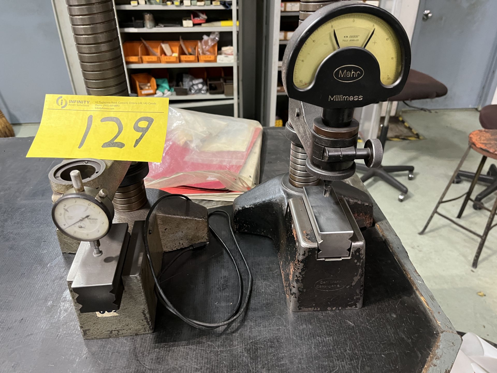 MAHR MILLIMESS GAUGE AND (2) VERTICAL STANDS