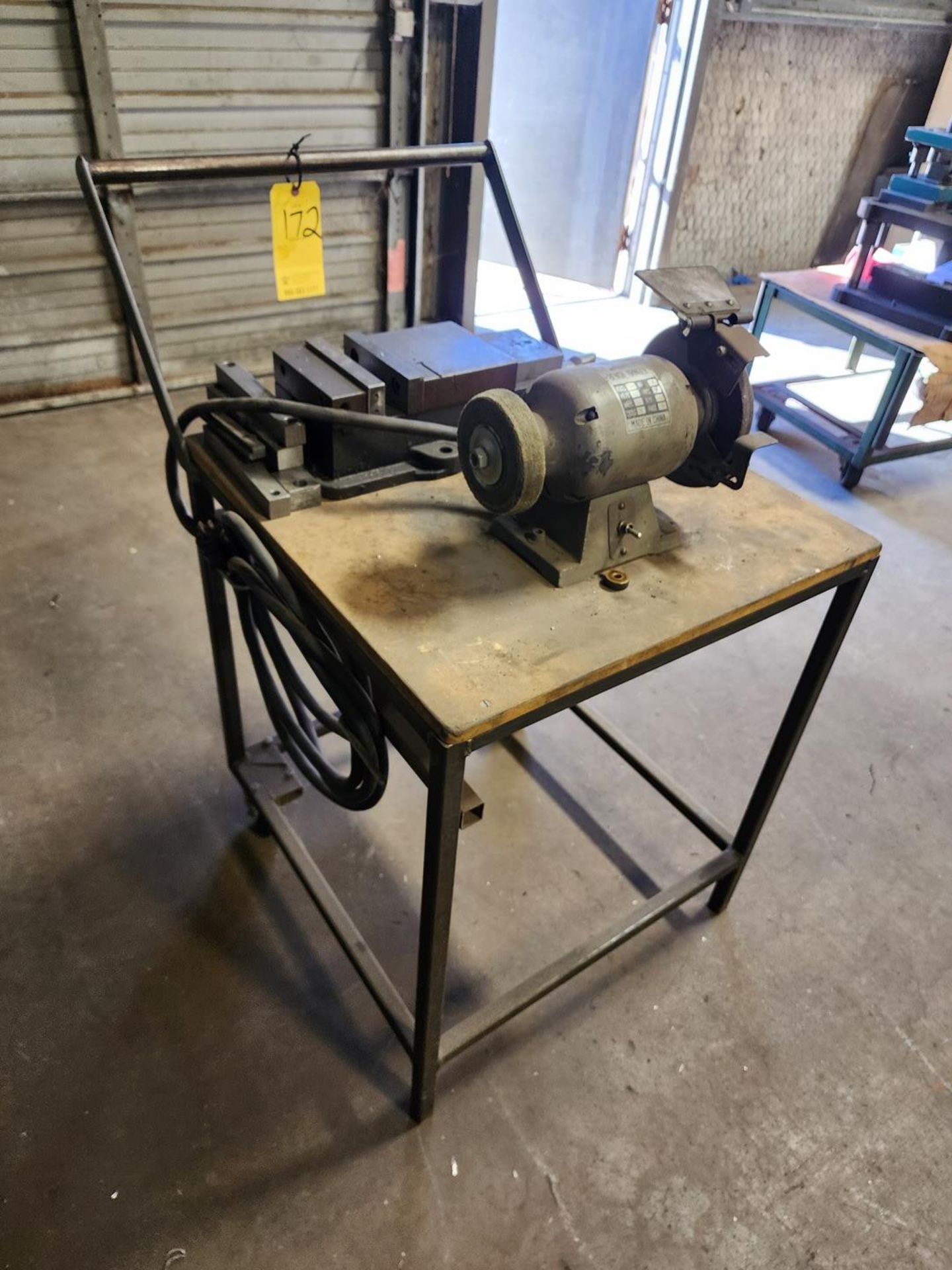 TD S-150 Bench Grinder 1/3HP, 3400RPM; W/ Cart & 6" Vise