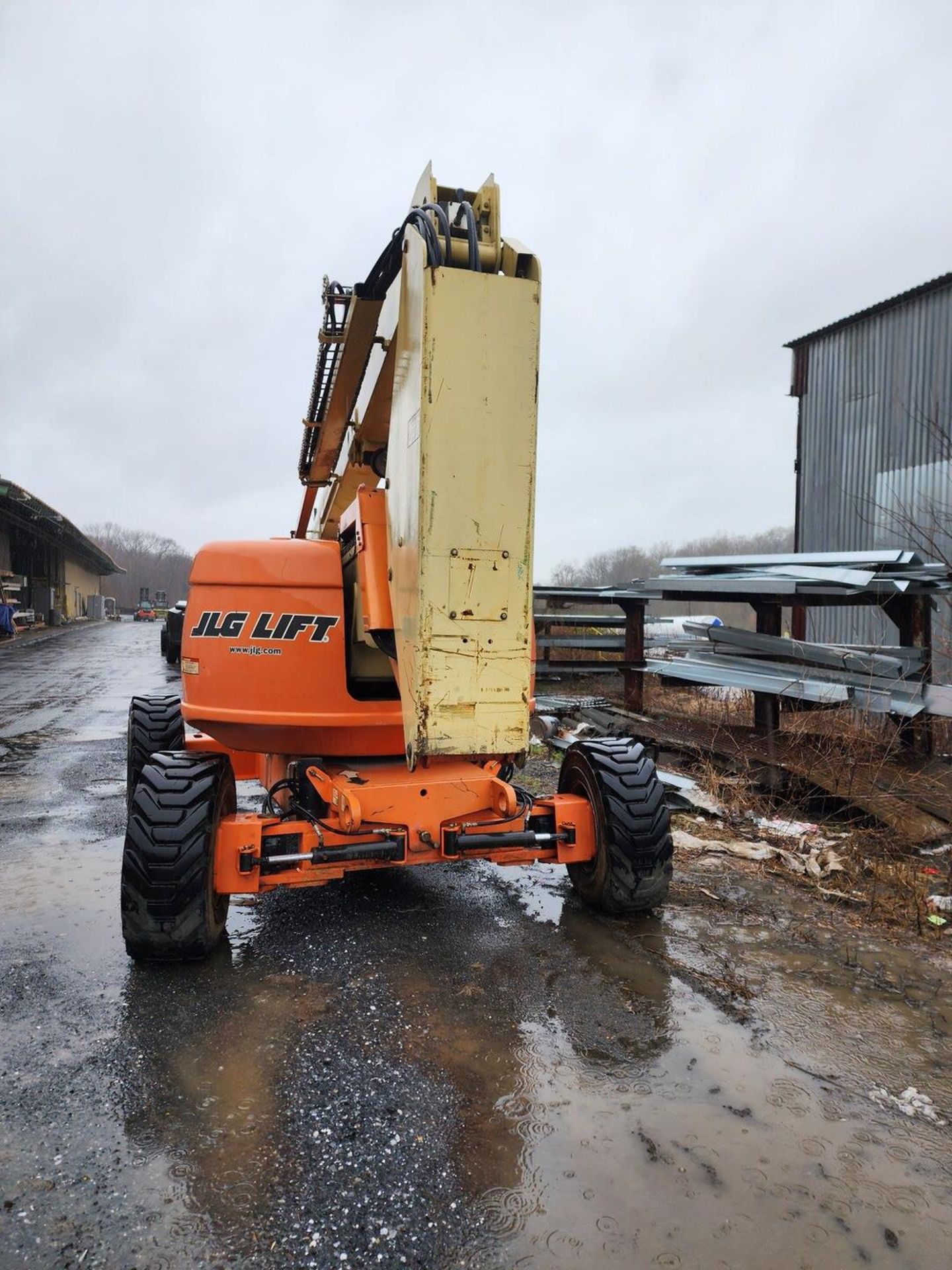 JLG 60AJ Boom Lift Platform Ht: 60' (LOCATION: Lancaster, PA)