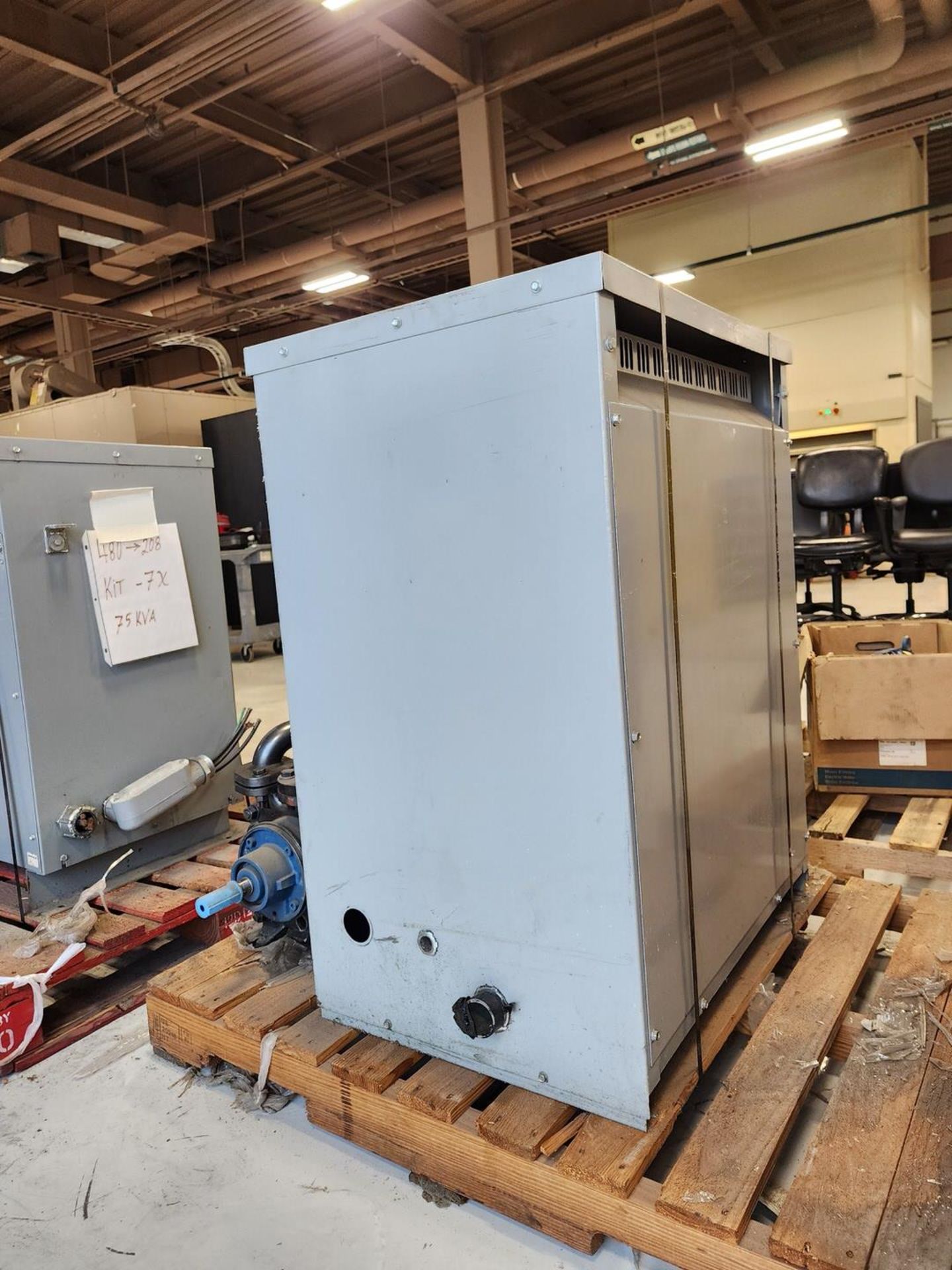 2008 Eaton Transformer 480 Delta, 75KVA