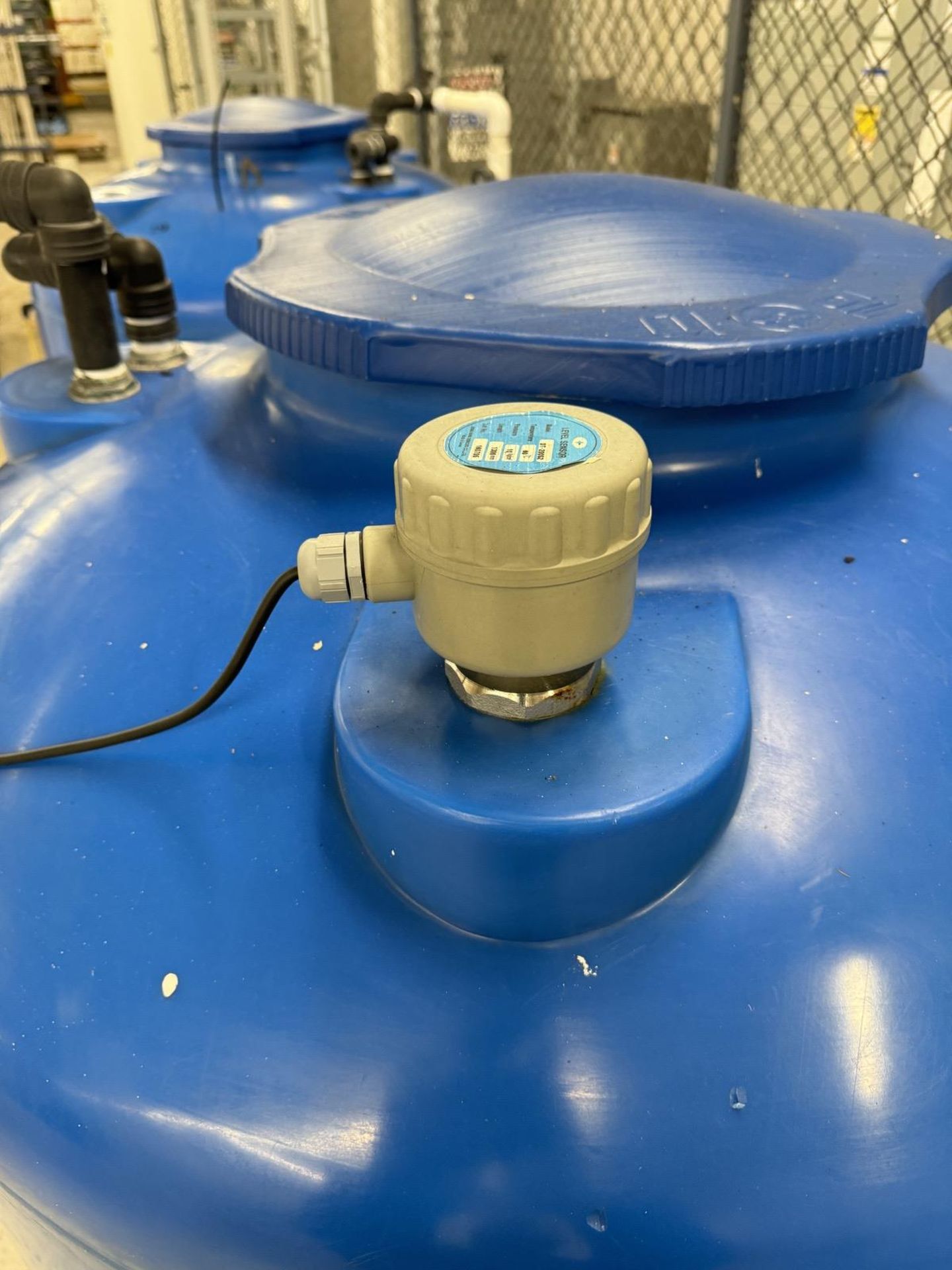 Blue Poly Storage Container 1,000 Liter, Valve Connector