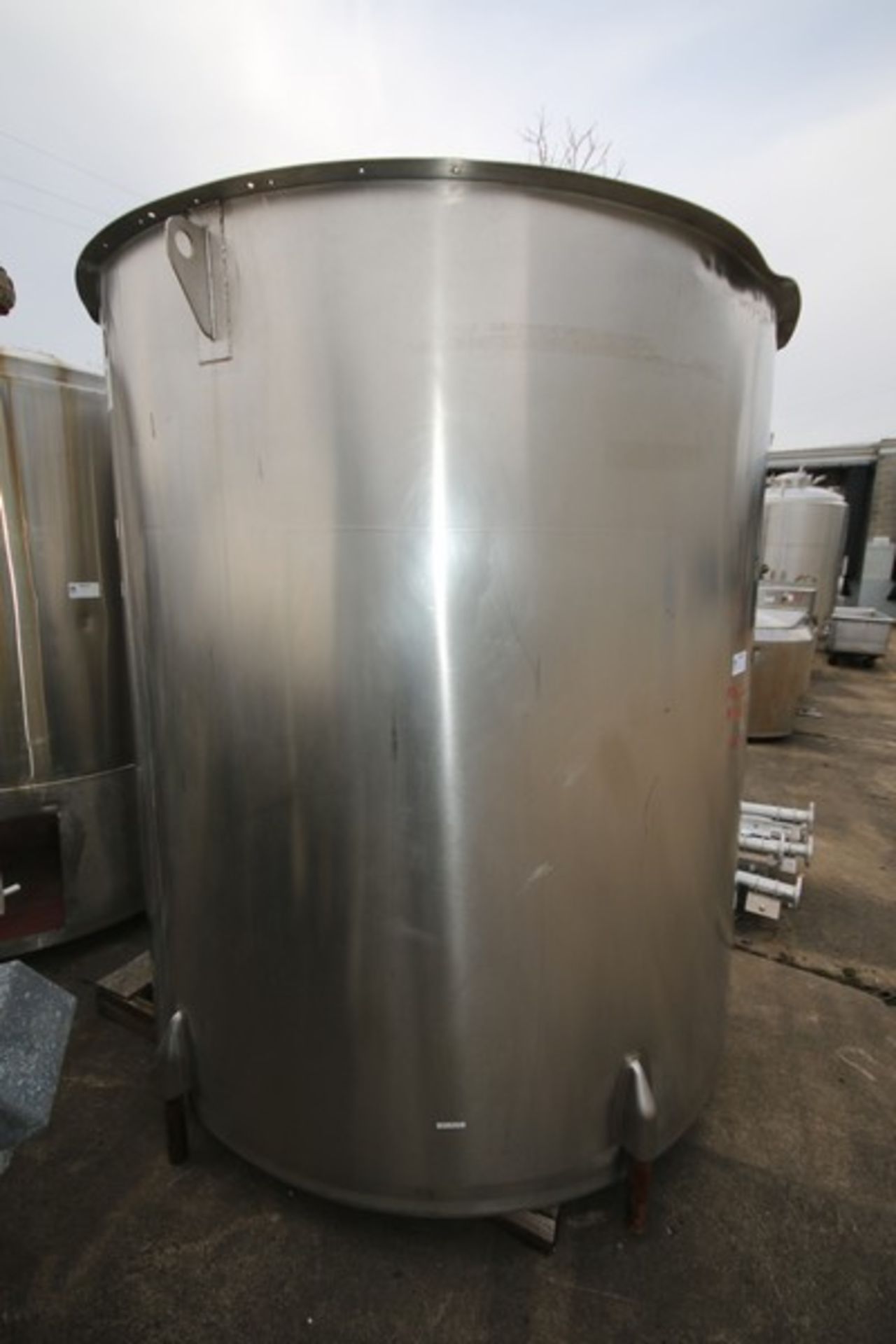 Viatec 1,600 Gallon S/S Vertical Tank, Model OVS, SN 54413-2, Open To ...