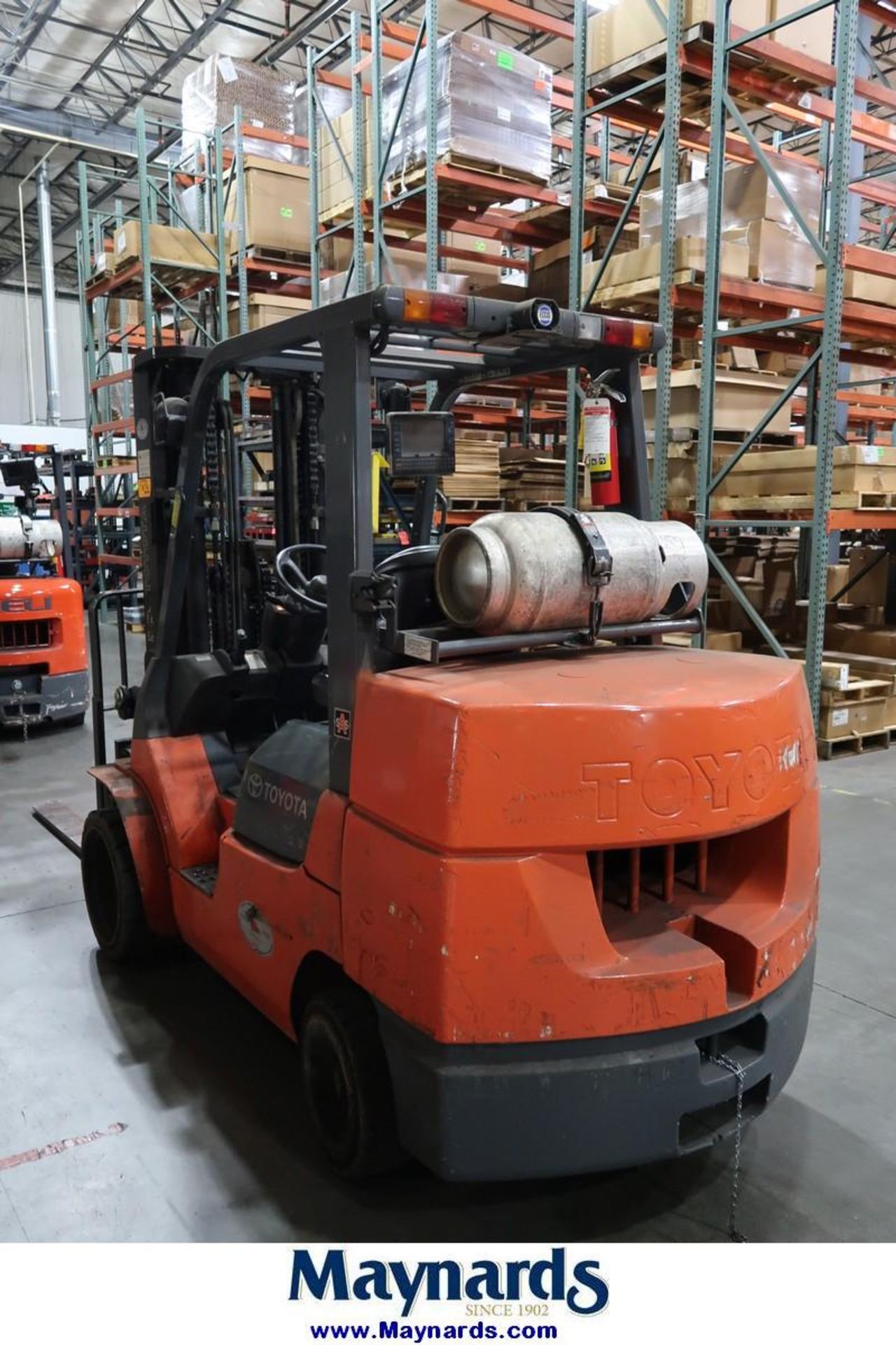 2007 Toyota 7FGCU45 9,150 Lb. Capacity LP Type Fork Lift 3-Stage Mast ...