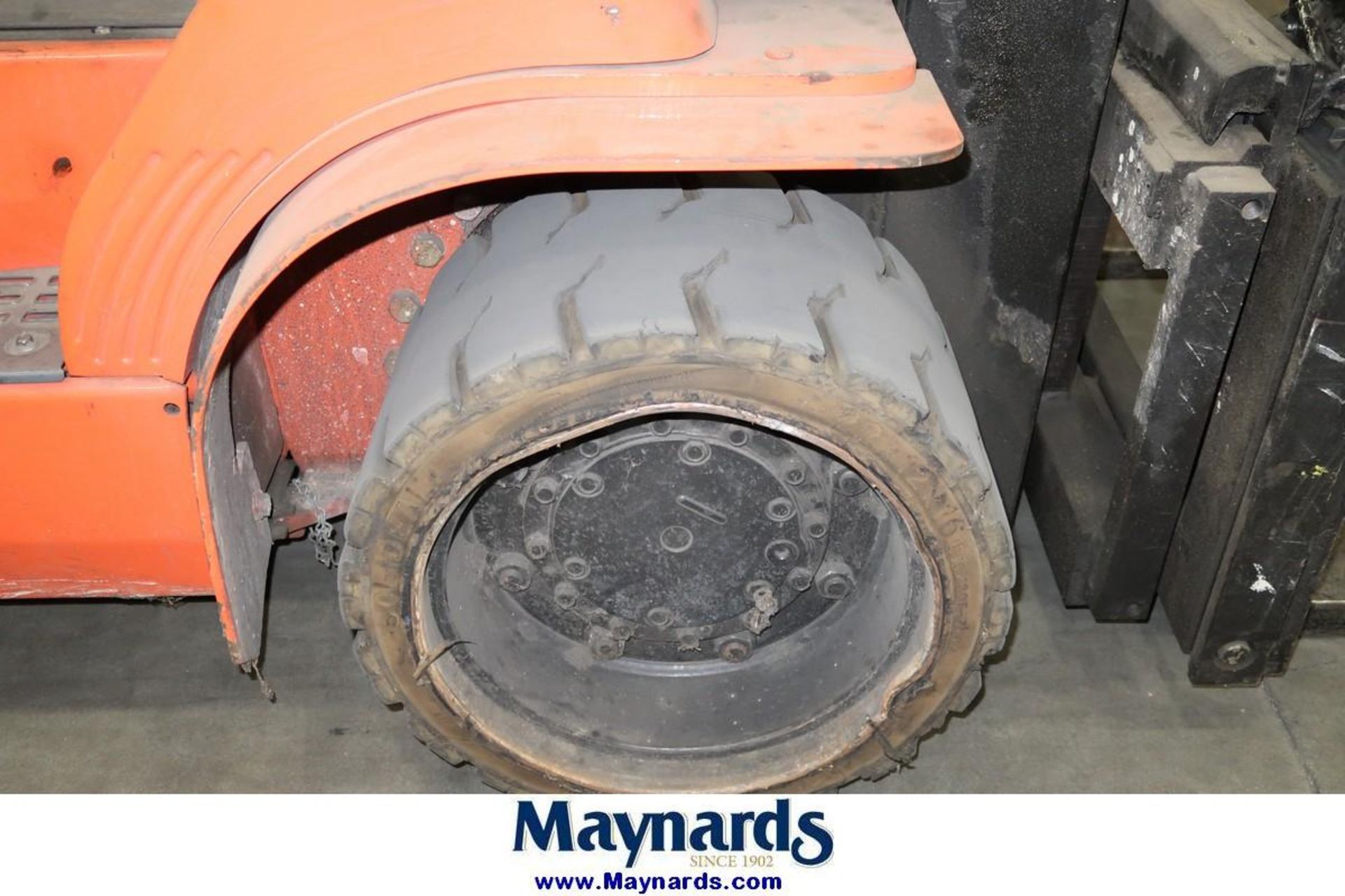 2007 Toyota 7FGCU45 9,150 Lb. Capacity LP Type Fork Lift 3-Stage Mast ...