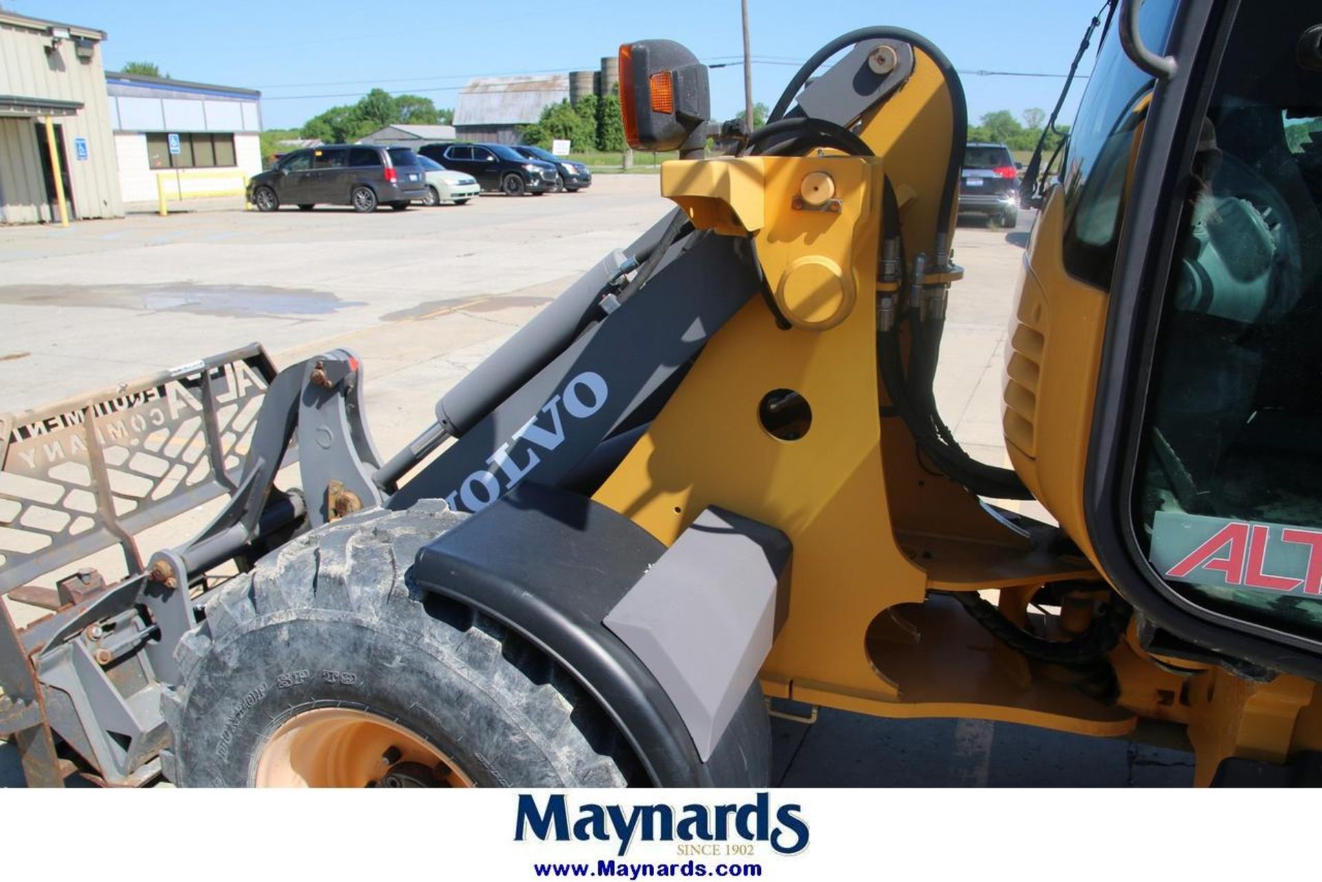 2014 Volvo Front End Loader 335 Hours, 4ft Forks, Includes Bucket ...