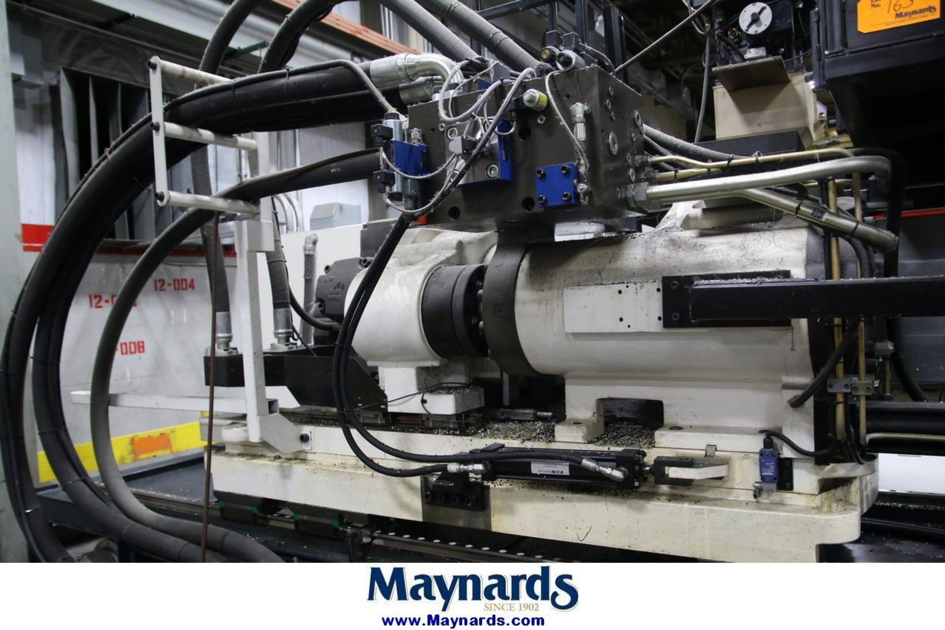 2015 Cincinnati Milacron Maxima 1100 Injection Molding Machine 1100 ...