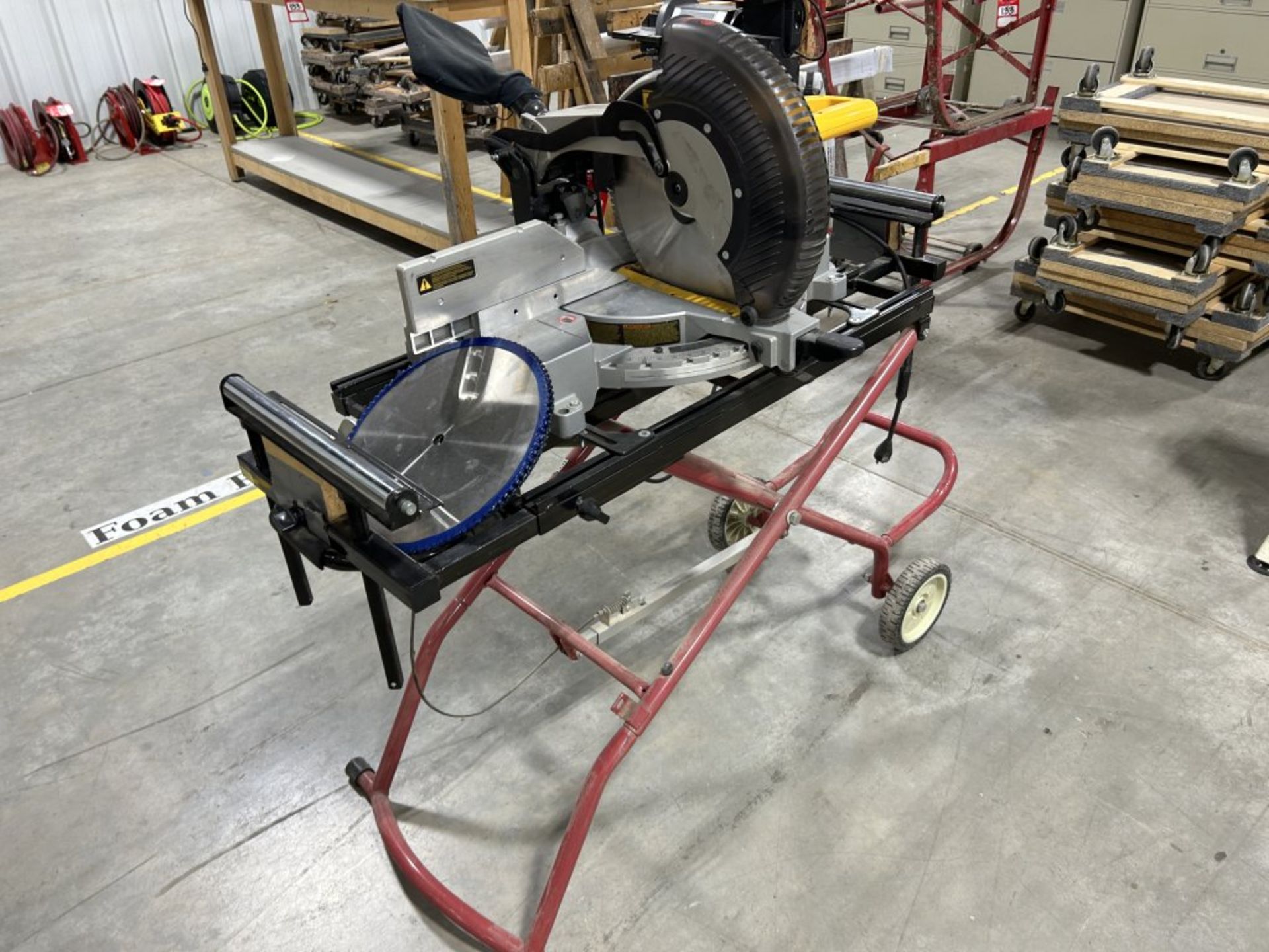 DEWALT DW715 12'' COMPOUND MITER SAW, TYPE 2, 120V, DOUBLE INSULATED ...
