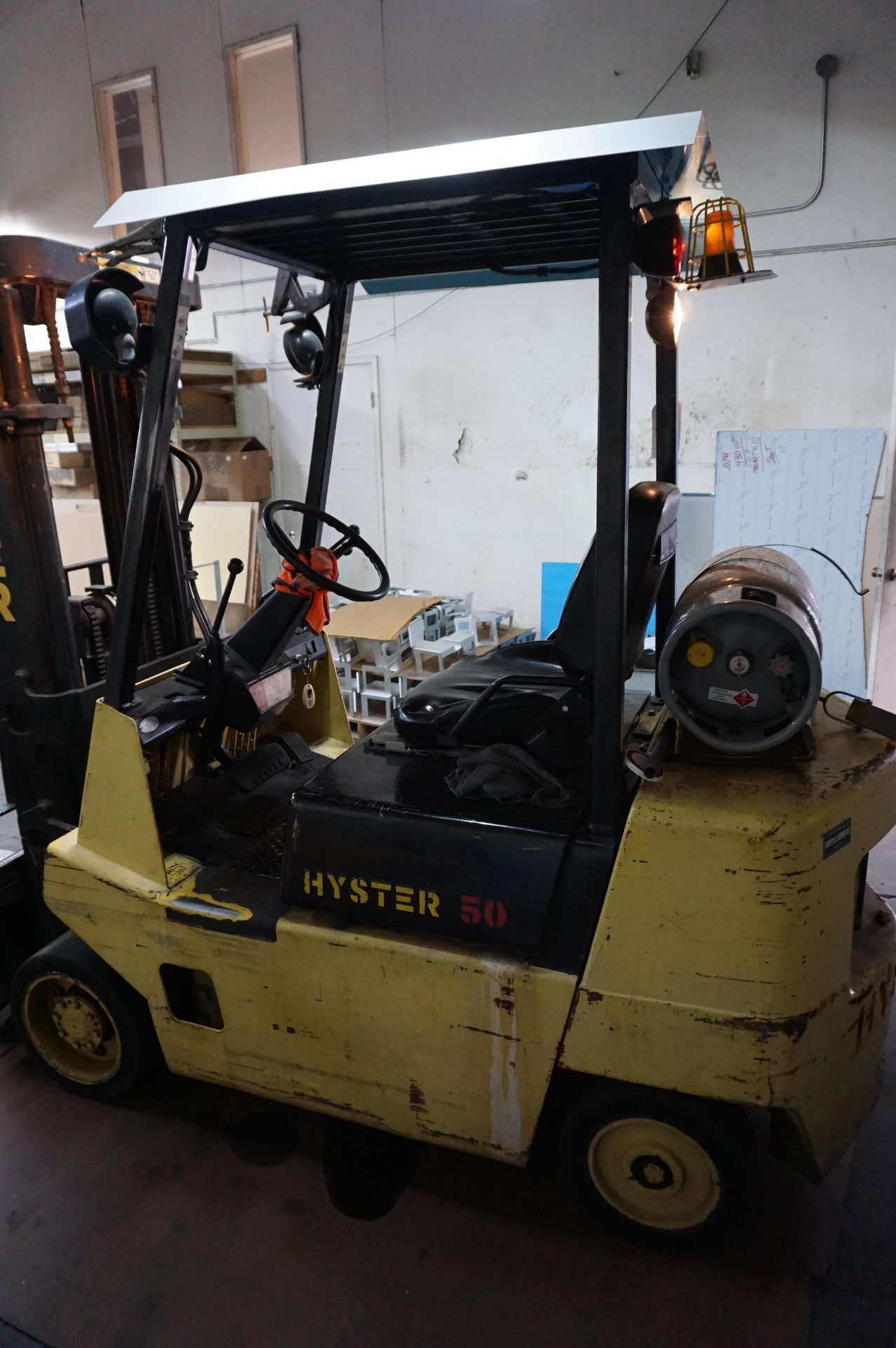 HYSTER LIFT TRUCK MODEL S50XL, S/N C187V08618R, APPROX WEIGHT 8500 LBS ...