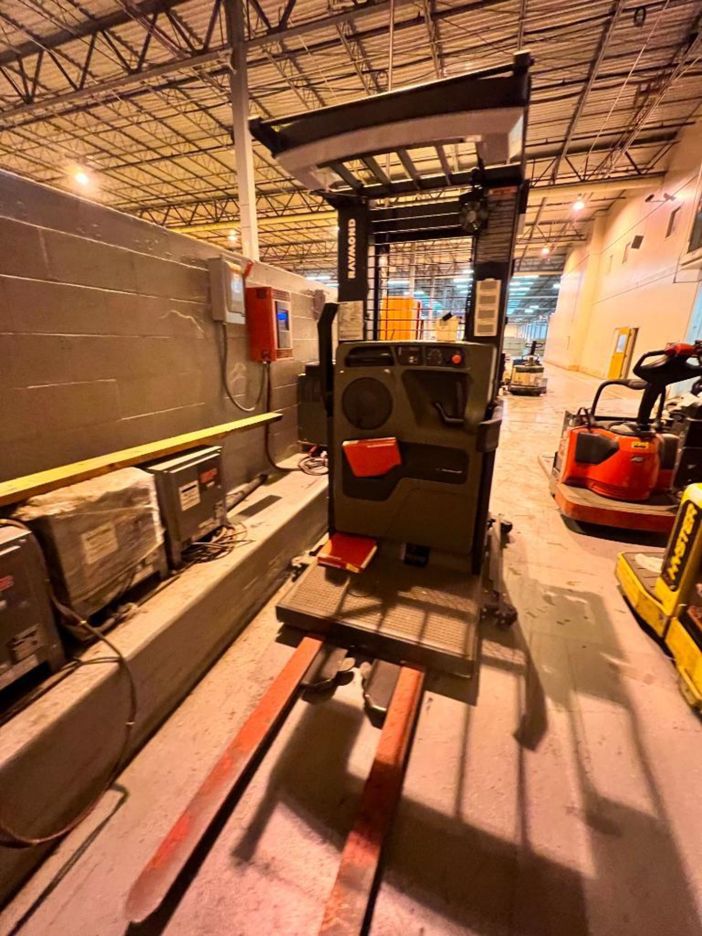 2017 Raymond 3,000 LB. Order Picker, 24 V, Model 540-OPC30TT, S/N 540 ...