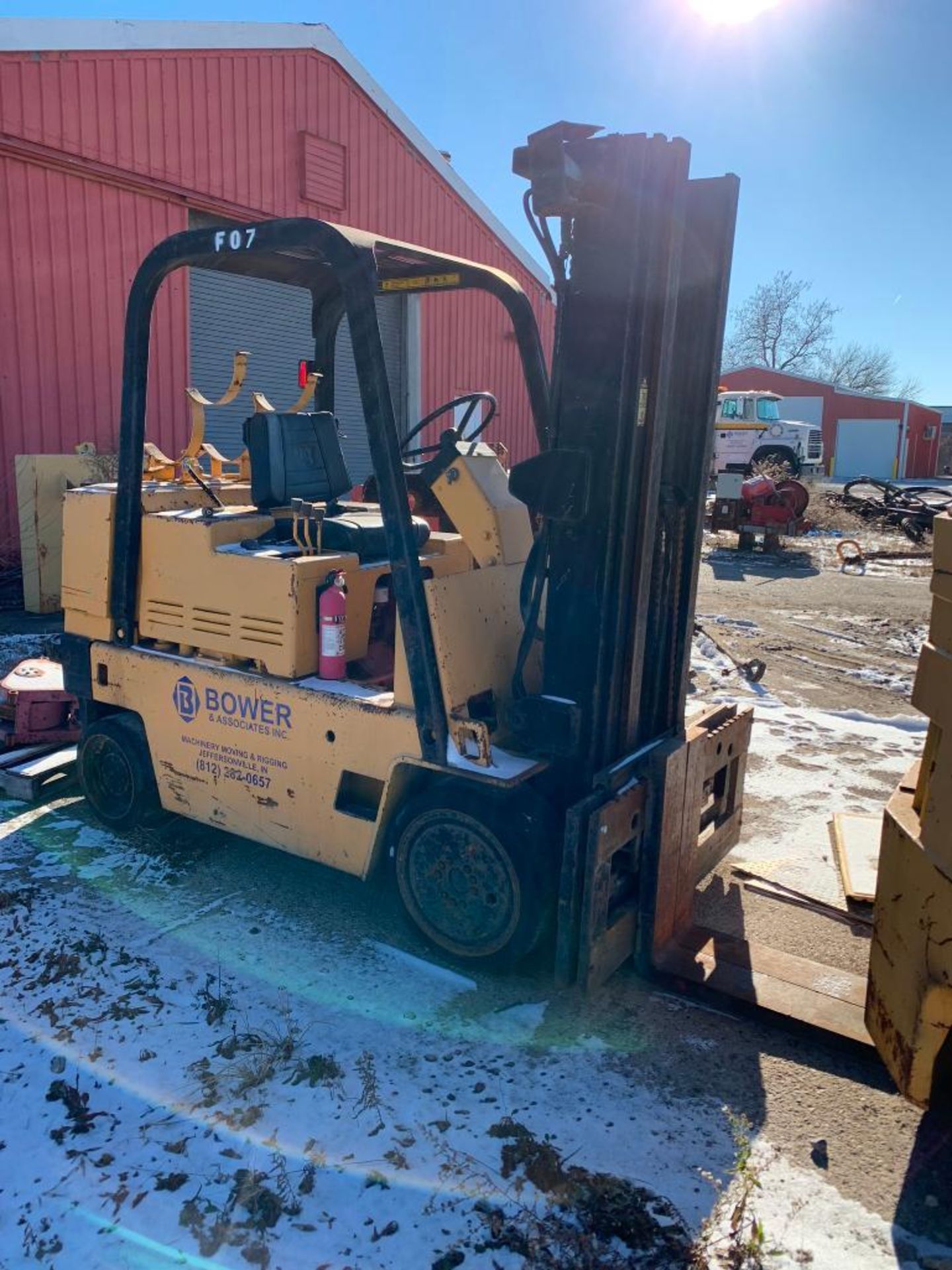 { Choice of lots: 294, 295 } Caterpillar 6000 LB. Capacity Forklift, 60 ...