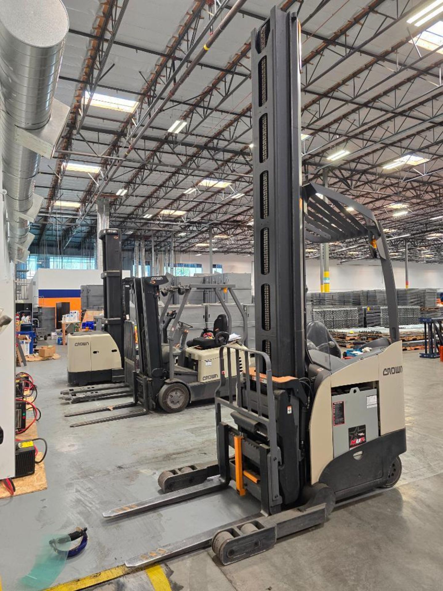 2017 Crown Monomast 4,500-LB. Capacity Reach Truck, Model: RM 6000 ...