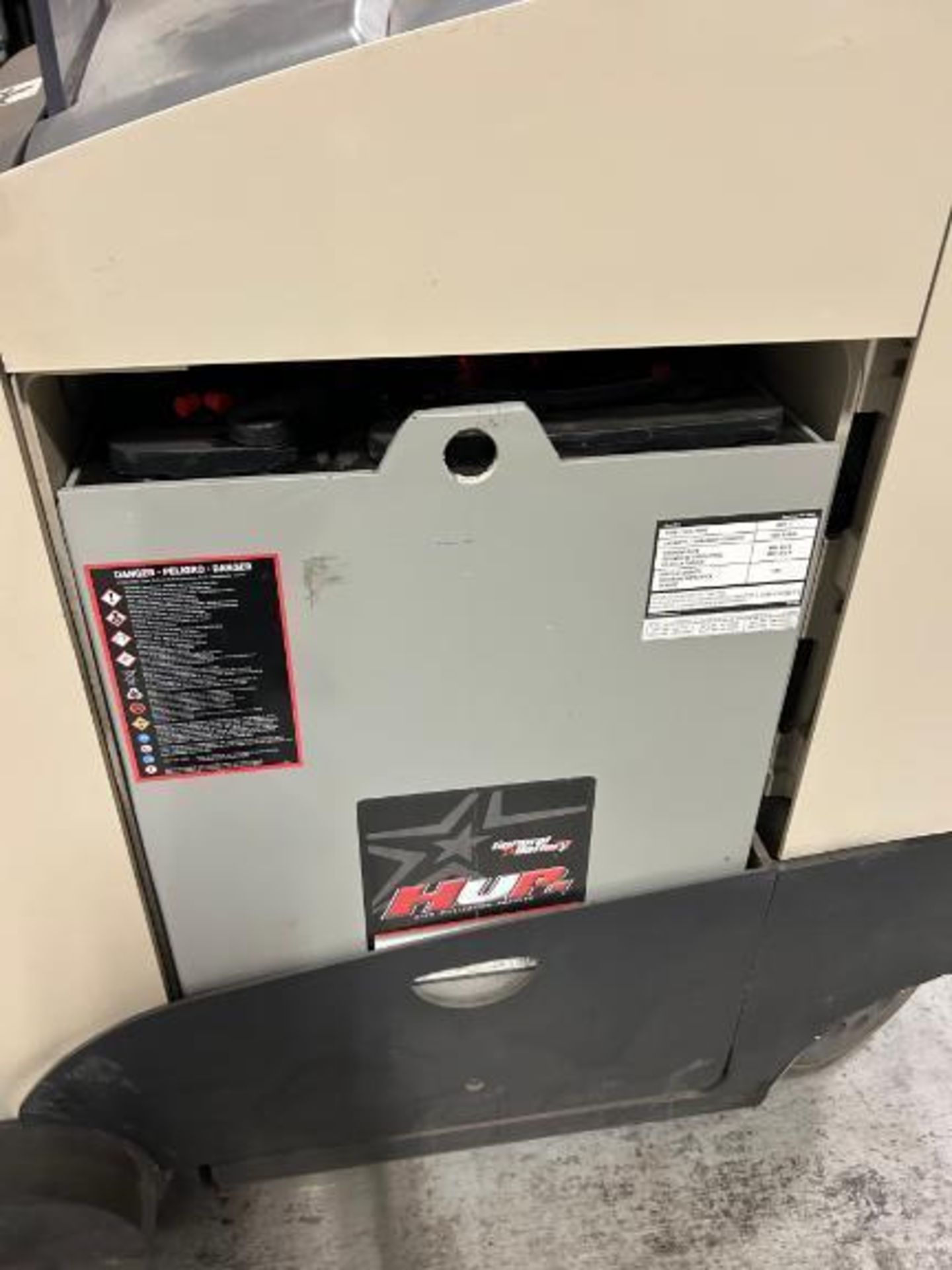 2017 Crown Monomast 4,500-LB. Capacity Reach Truck, Model: RM 6000 ...