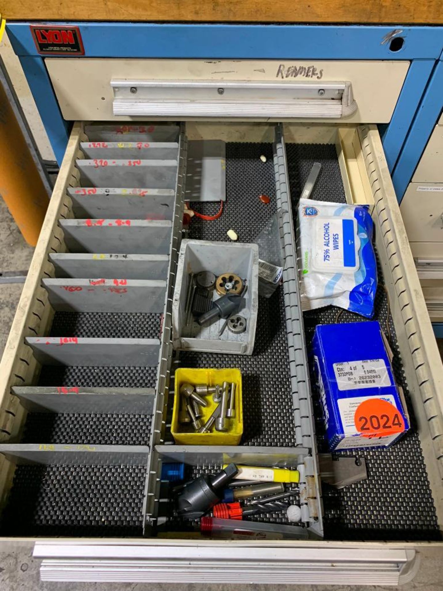 Lyon 10-Drawer Rolling Cabinet W/ Content: Countersinks, Reamers, Drill ...