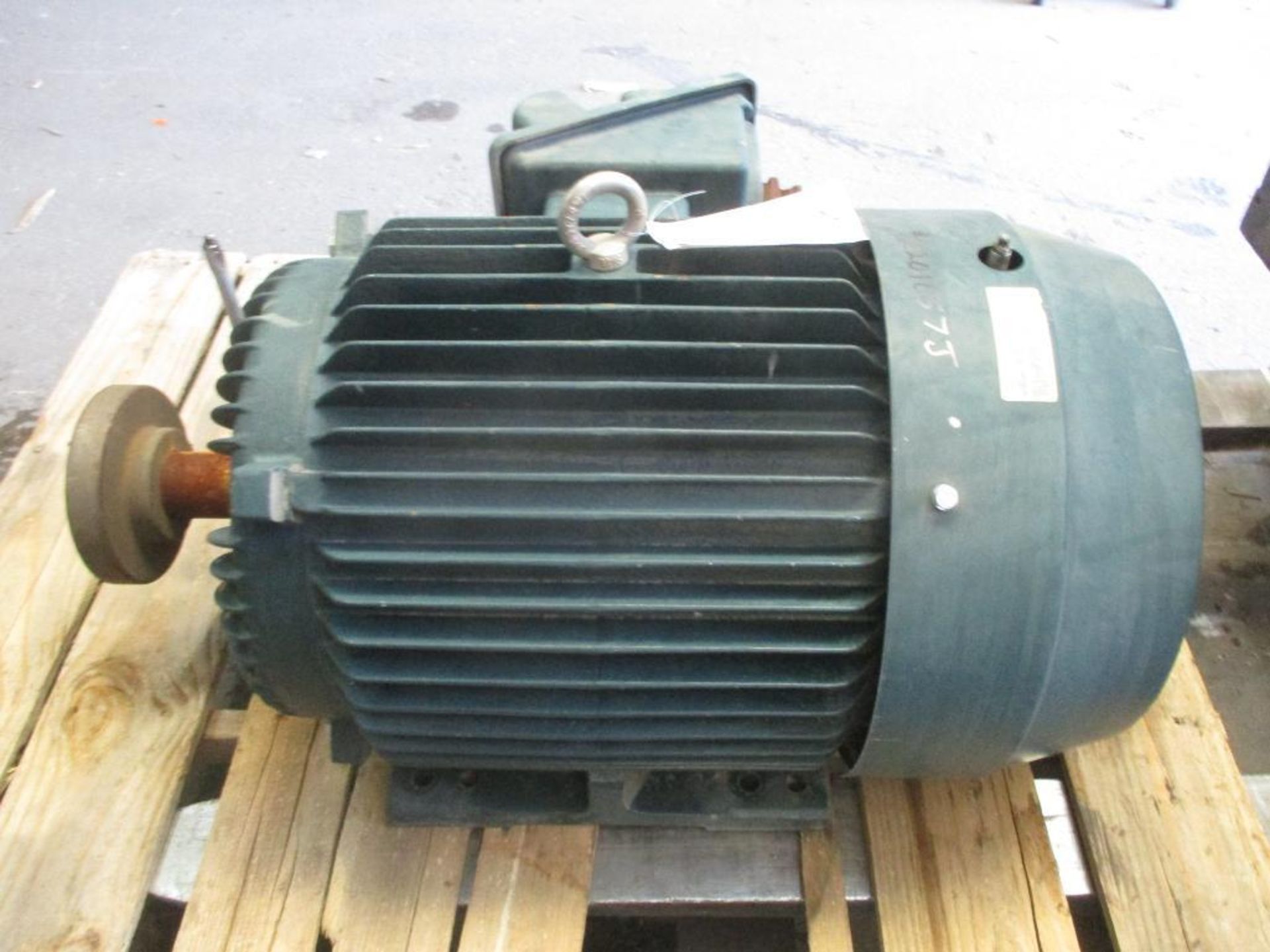 Toshiba 40 HP Motor, 324T Frame, 230/460 V, 1775 RPM, 3PH (Used)
