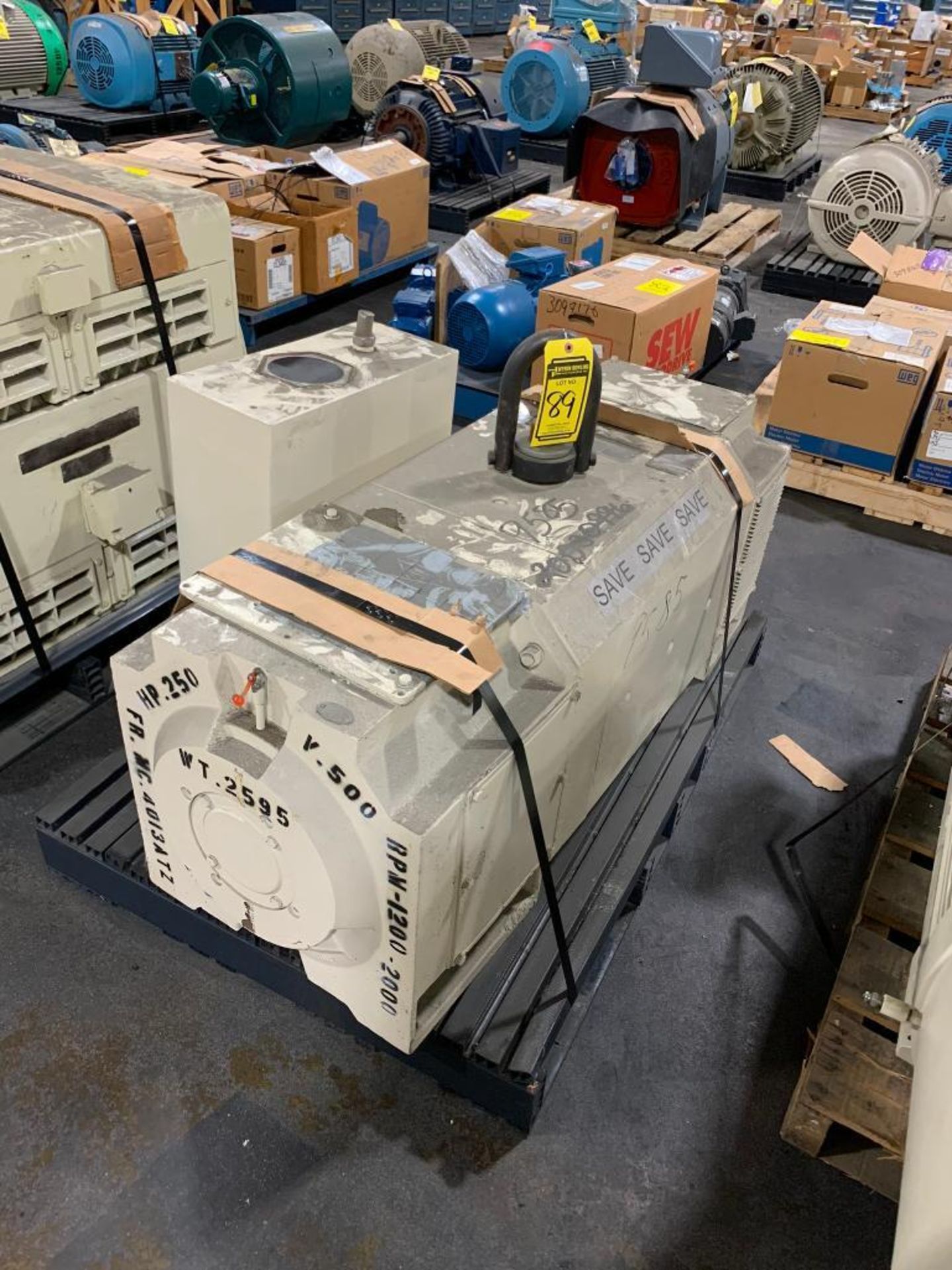 Reliance Electric 250-HP Electric Motor, 1150/2000 RPM, 500 V, 3 Phase ...
