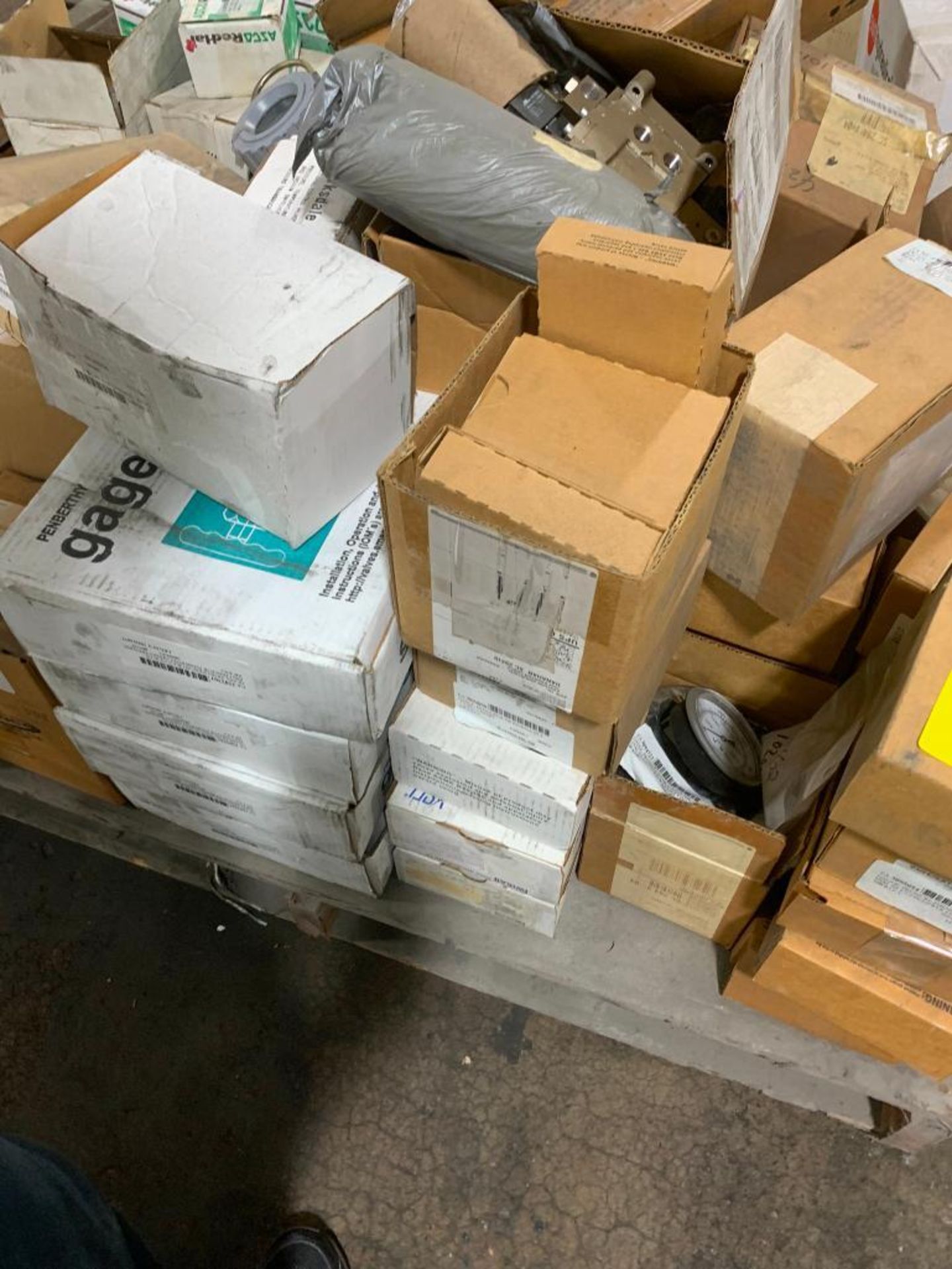 Pallet w/ Ingersoll-Rand Air Motors, Regulators, Red Hat Pneumatic ...