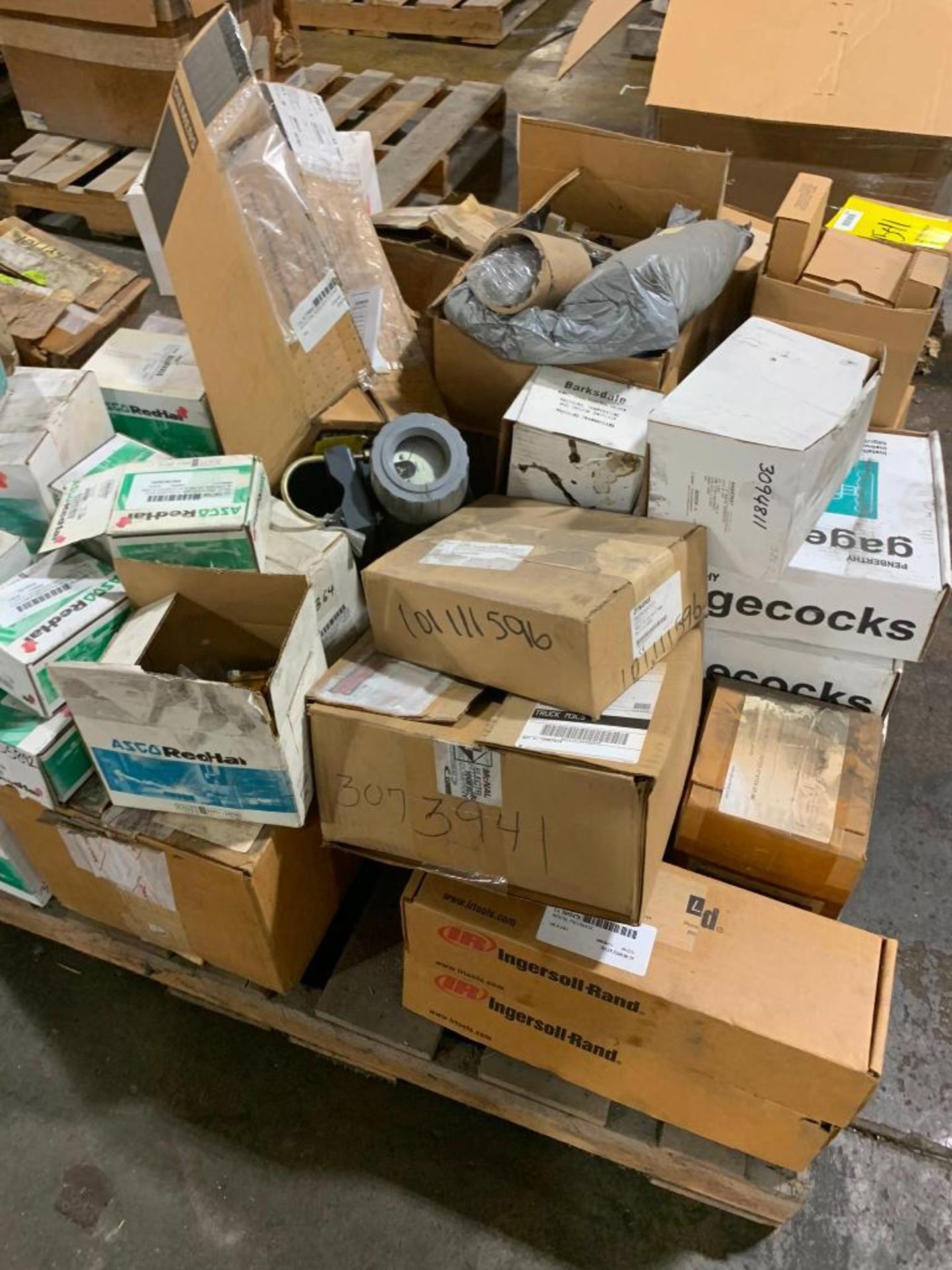 Pallet w/ Ingersoll-Rand Air Motors, Regulators, Red Hat Pneumatic ...