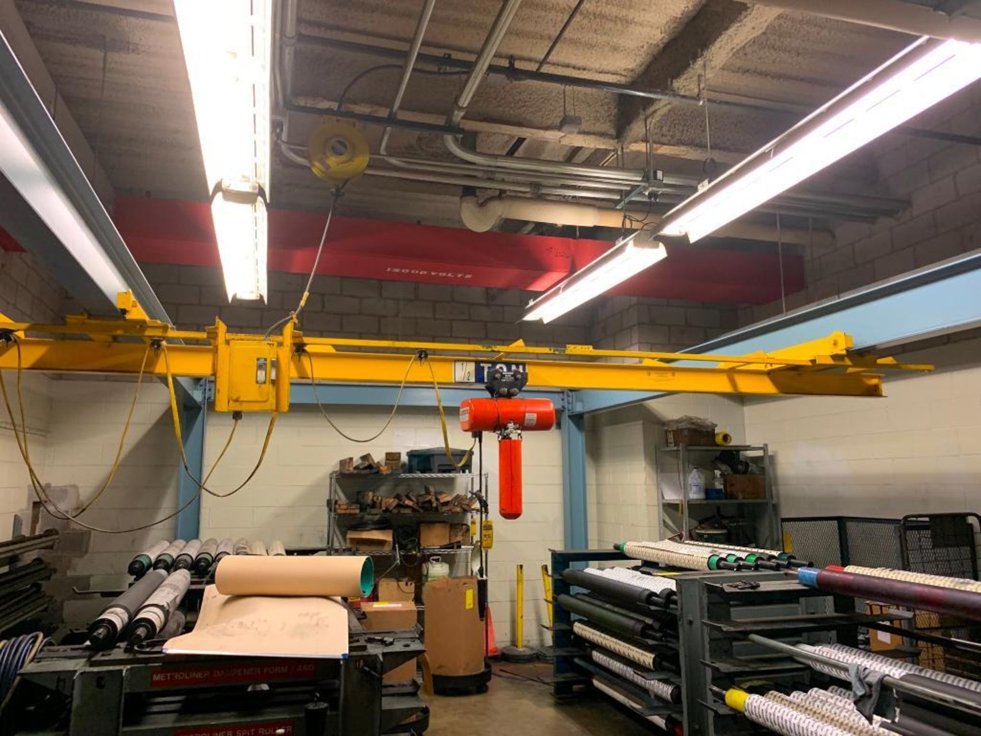 Illinois Crane 1/2-Ton Capacity 4-Post Bridge Crane, Underhung Carriage ...