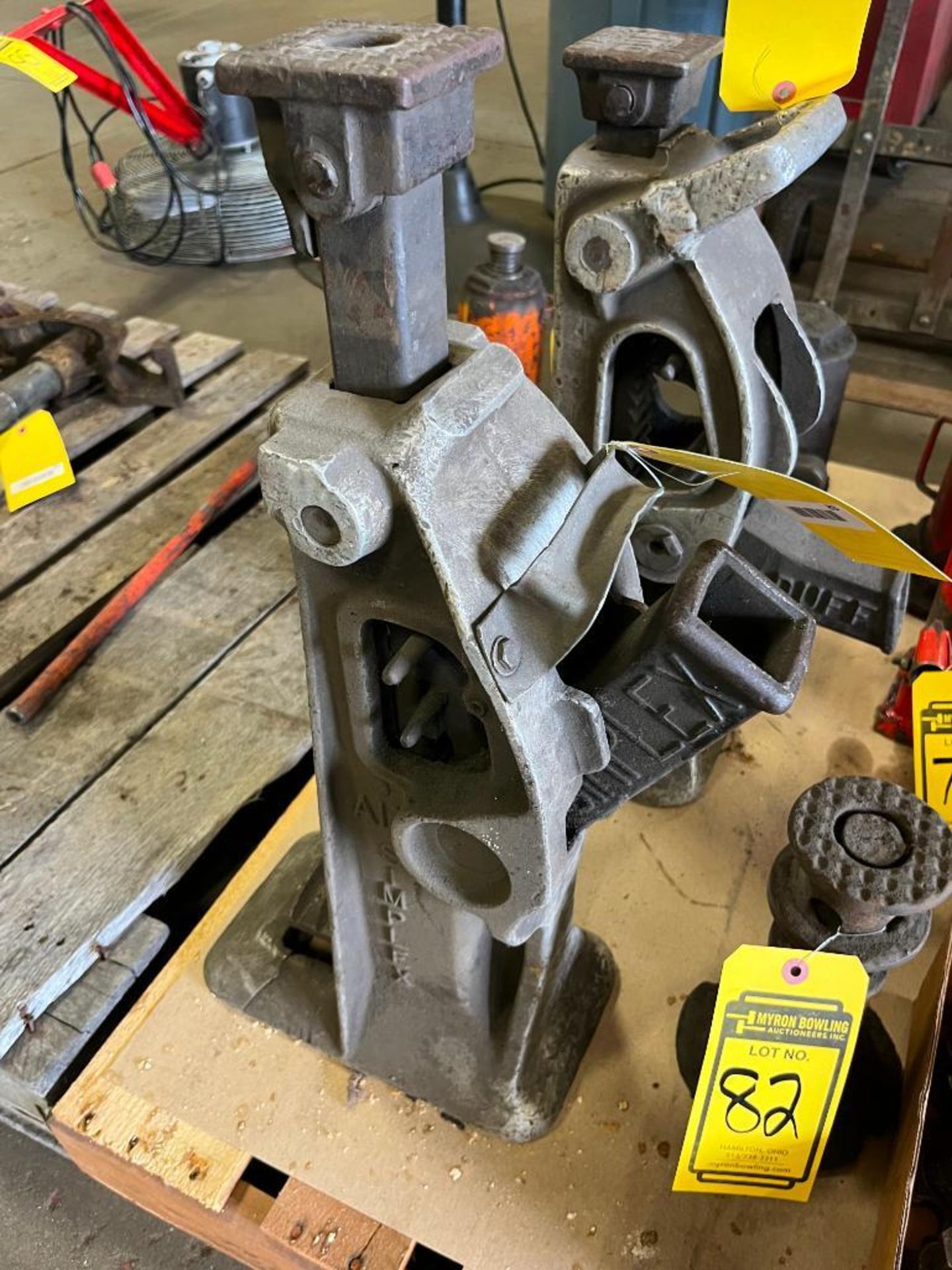 (2) Simplex 15-Ton Railroad Jacks