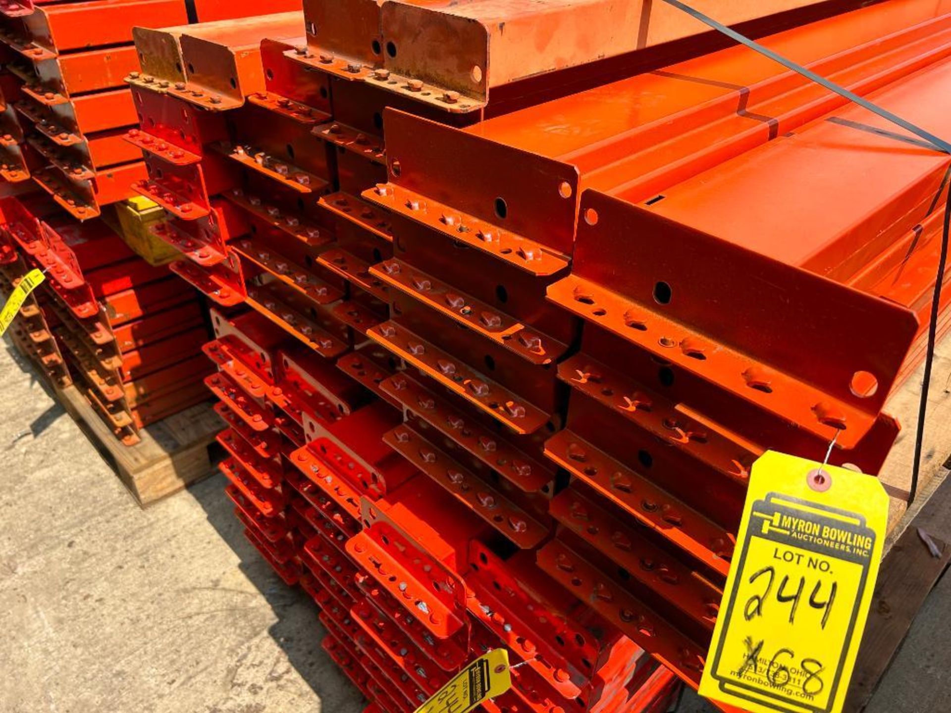 { Choice of lots: 244 (P) } (68x) 144" X 4.875"-6.5" Teardrop Step Beams