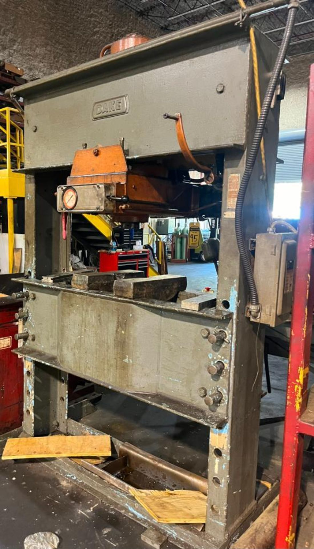 Dake 150-Ton Hydraulic Press, Model 5-150, S/N: 173116