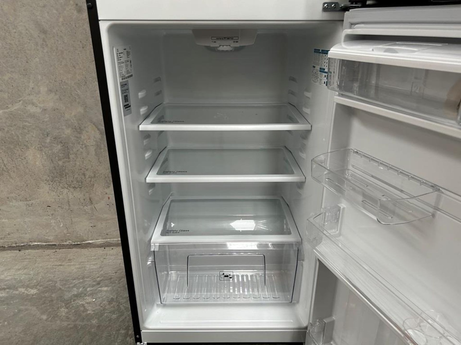 Lote de 2 refrigeradores contiene: 1 refrigerador con dispensador de ...