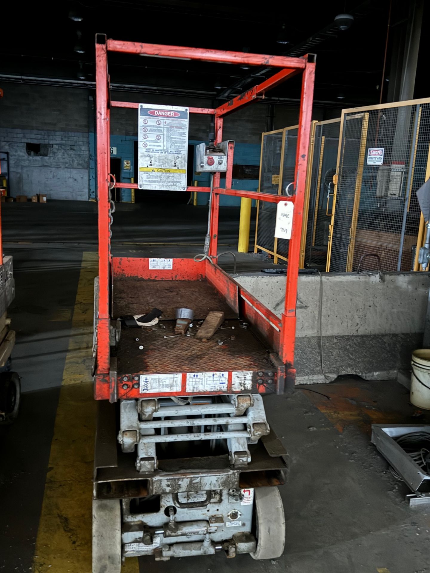(Ref 7119) Skyjack 3015 Scissor Lift | Required Rigging and Loading Fee ...