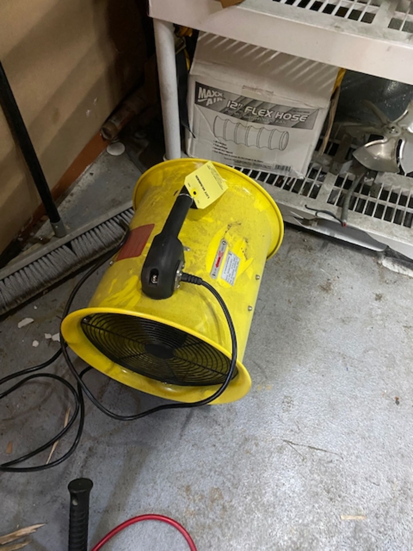 Portable Air Blower Global Industrial Model Sbpi-300A2 with 12 Ft ...