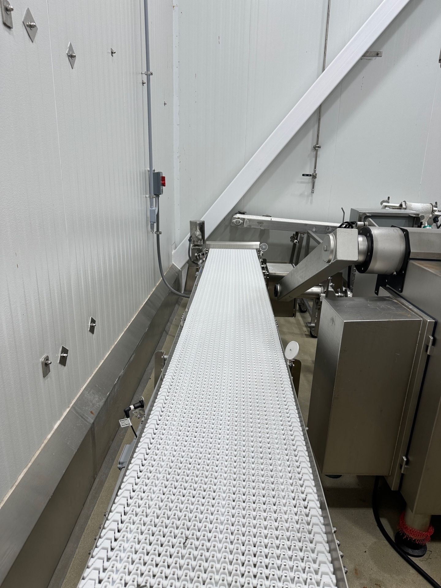 Stainless Steel Frame 19.5" x 20' OA Length Right Angle Conveyor [ref ...